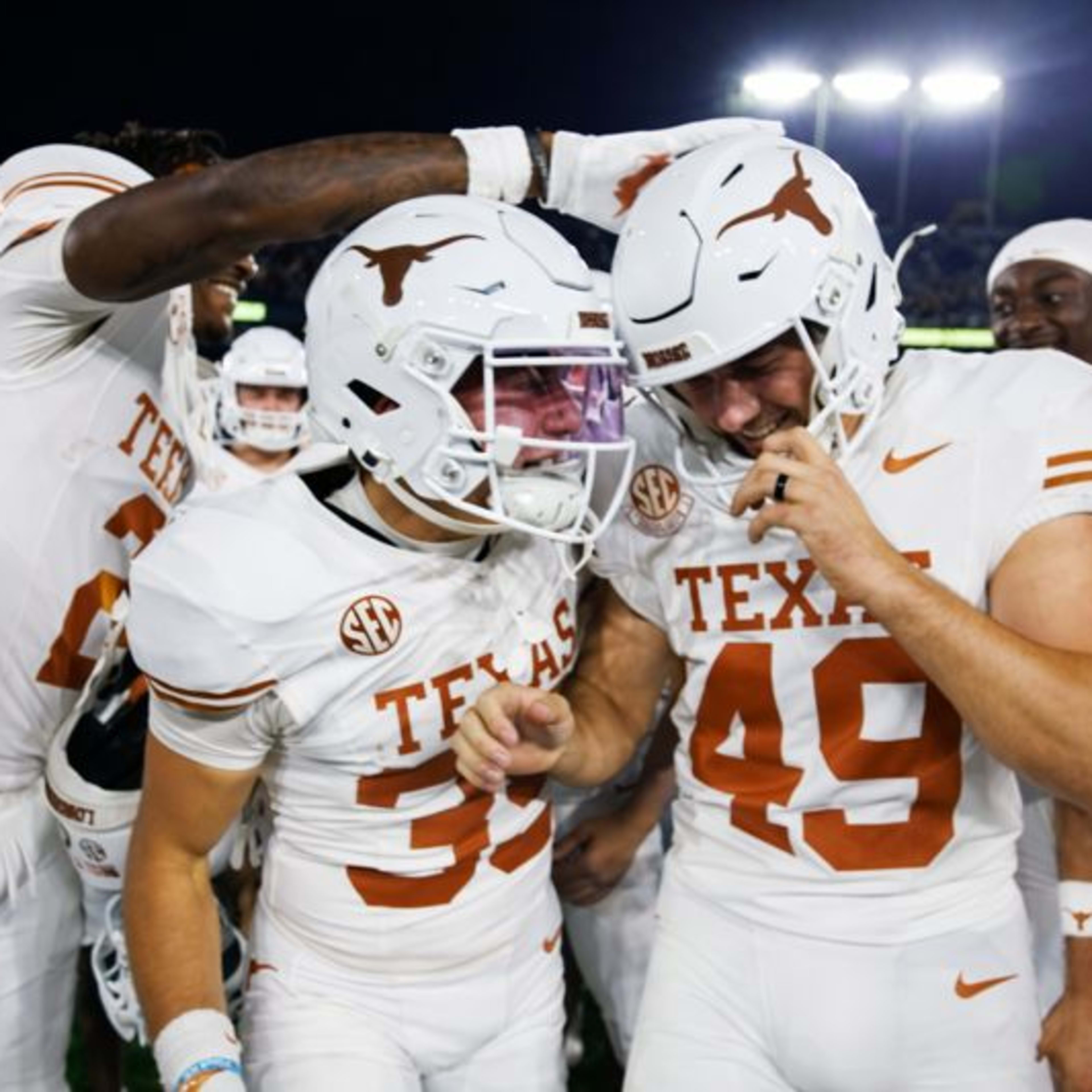 Michigan Wolverines in driver's seat for pair of talented transfer ...