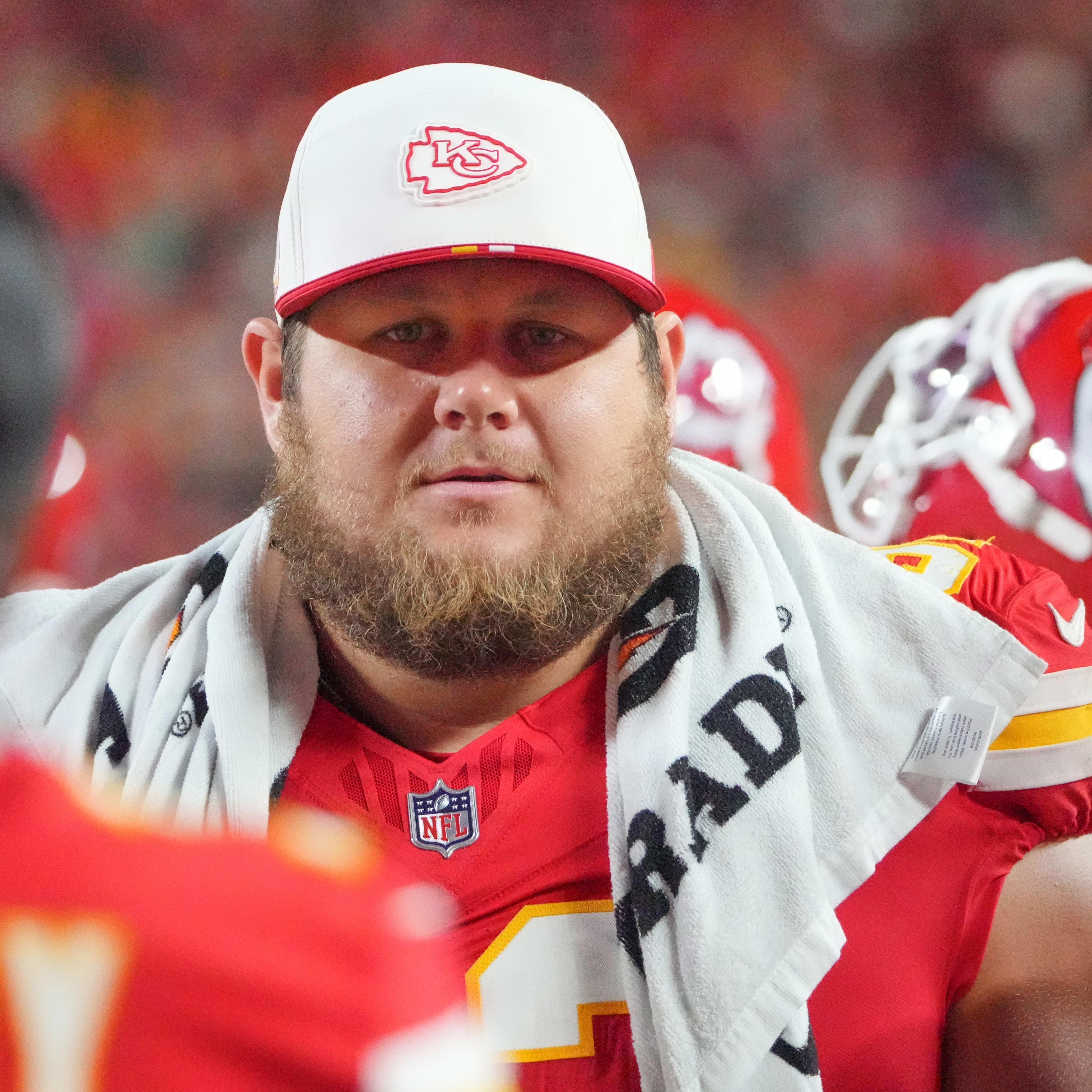 7 Kansas City Chiefs players officially become free agents as practice ...