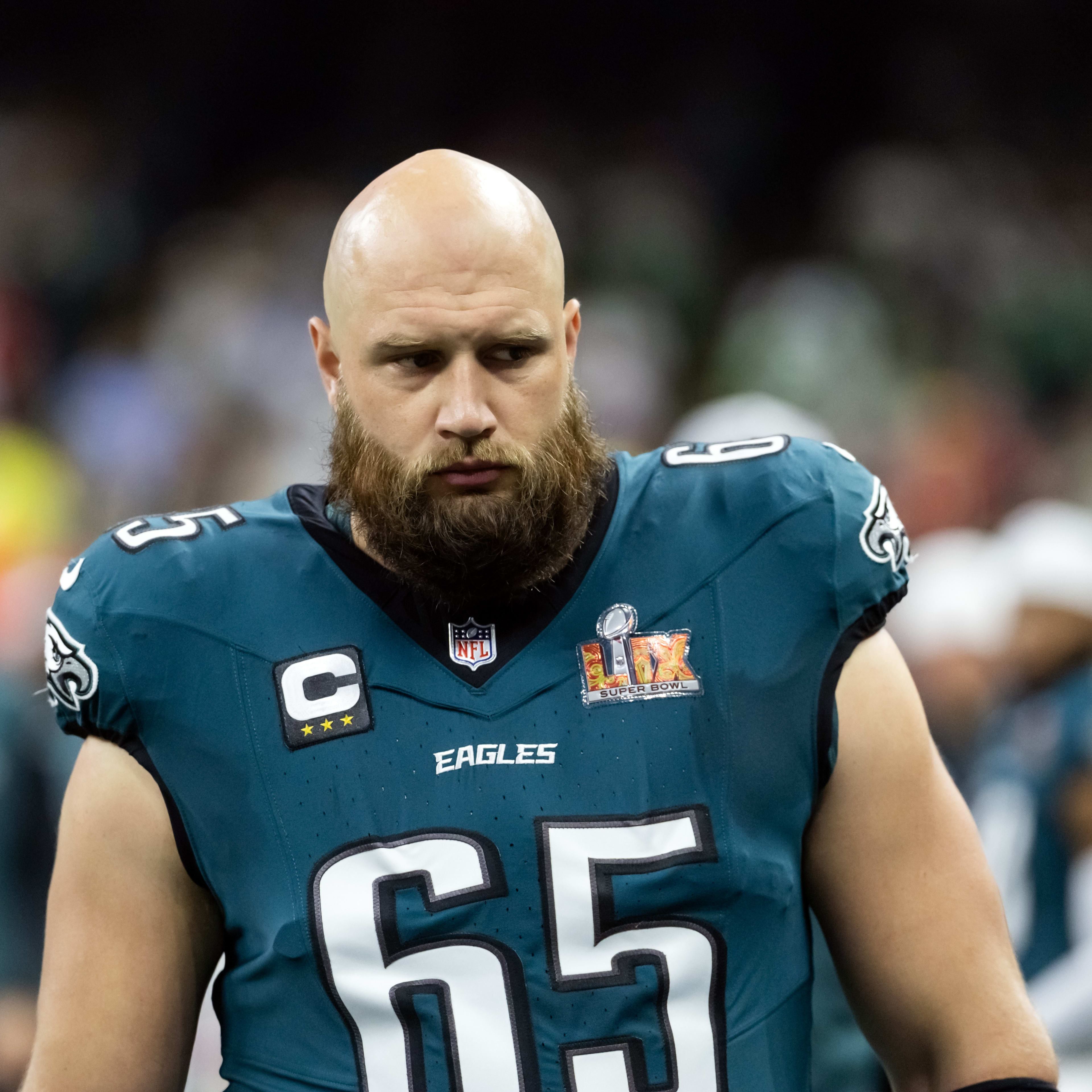 Chiefs' Updated 2025 NFL Salary Cap Space: Trey Smith's deal gives ...