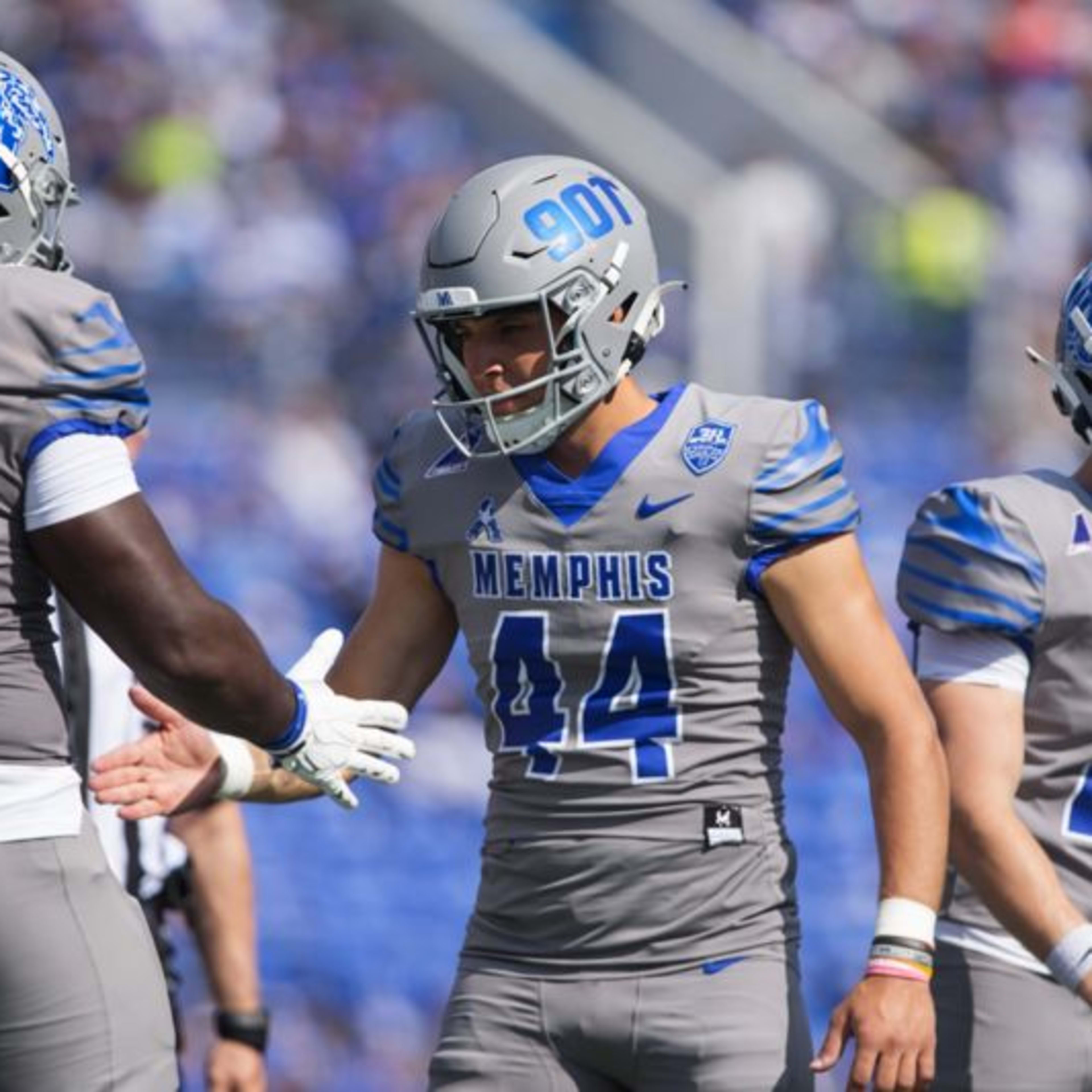 Cam Ward hurt after touchdown score in Titans opening drive vs Jaguars ...