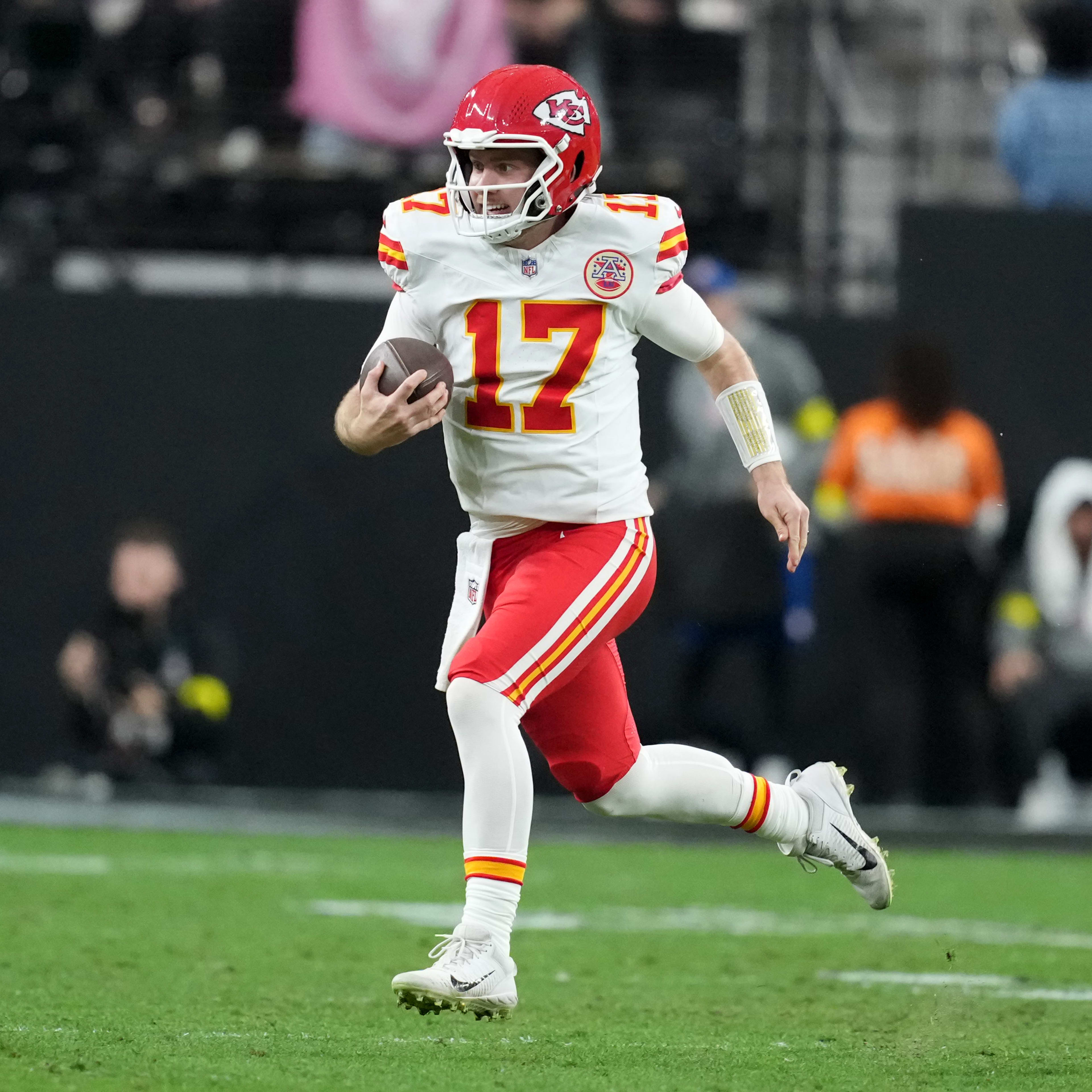 Kansas City Chiefs' salary cap situation heading into 2026 offseason is ...