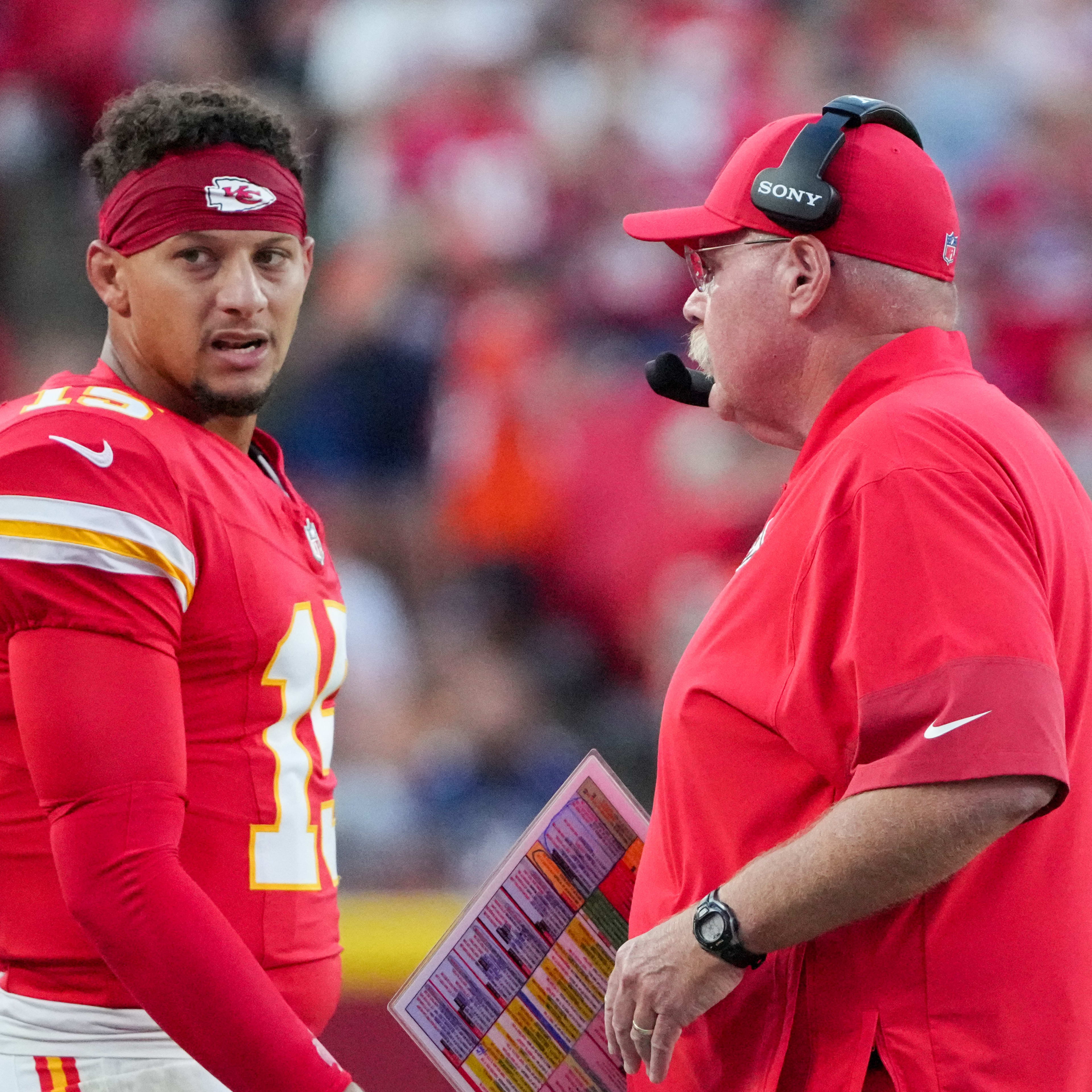 Former Eagles QB Nick Foles wins the internet with perfect message to ...