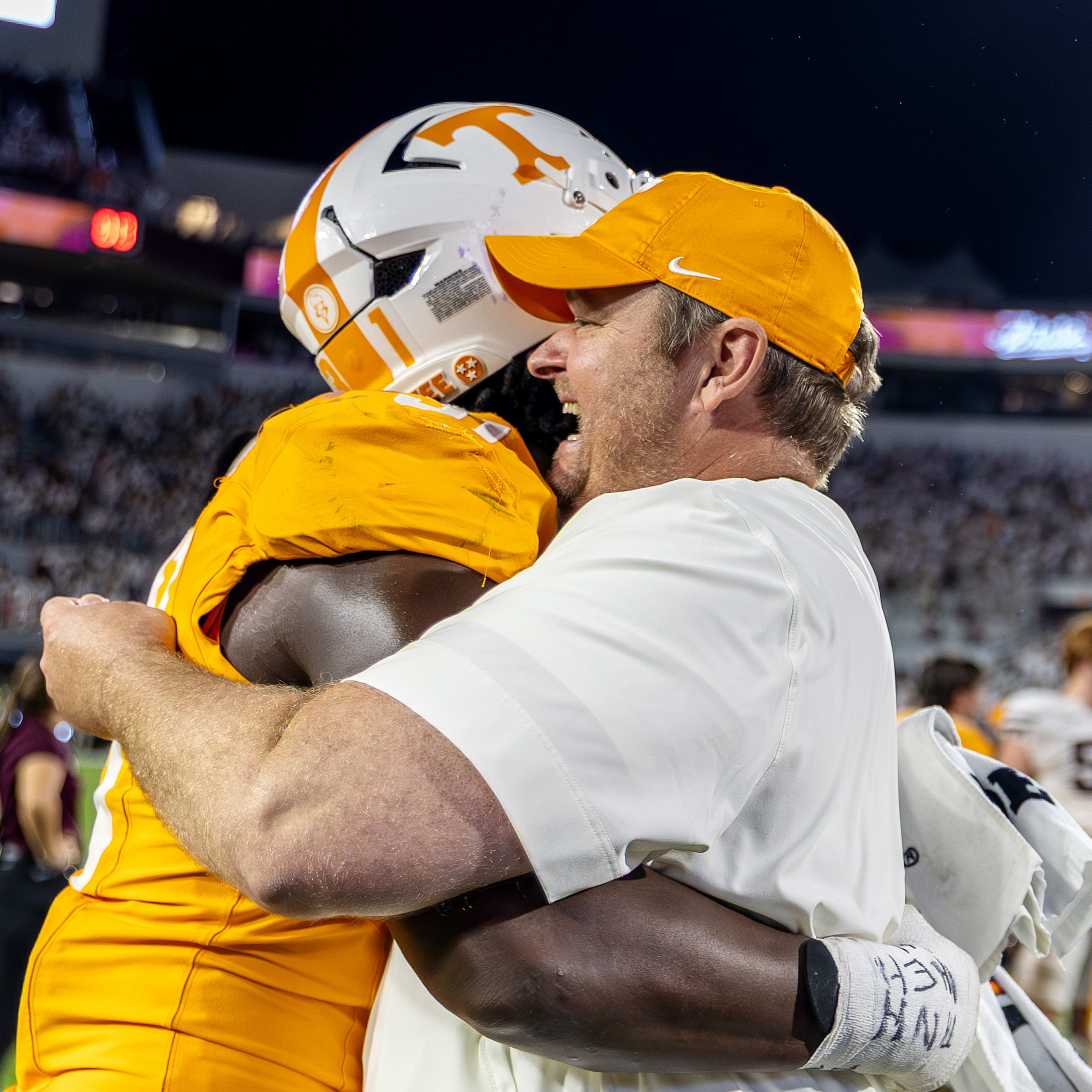 Tennessee sees another former player transfer to an SEC team on their ...