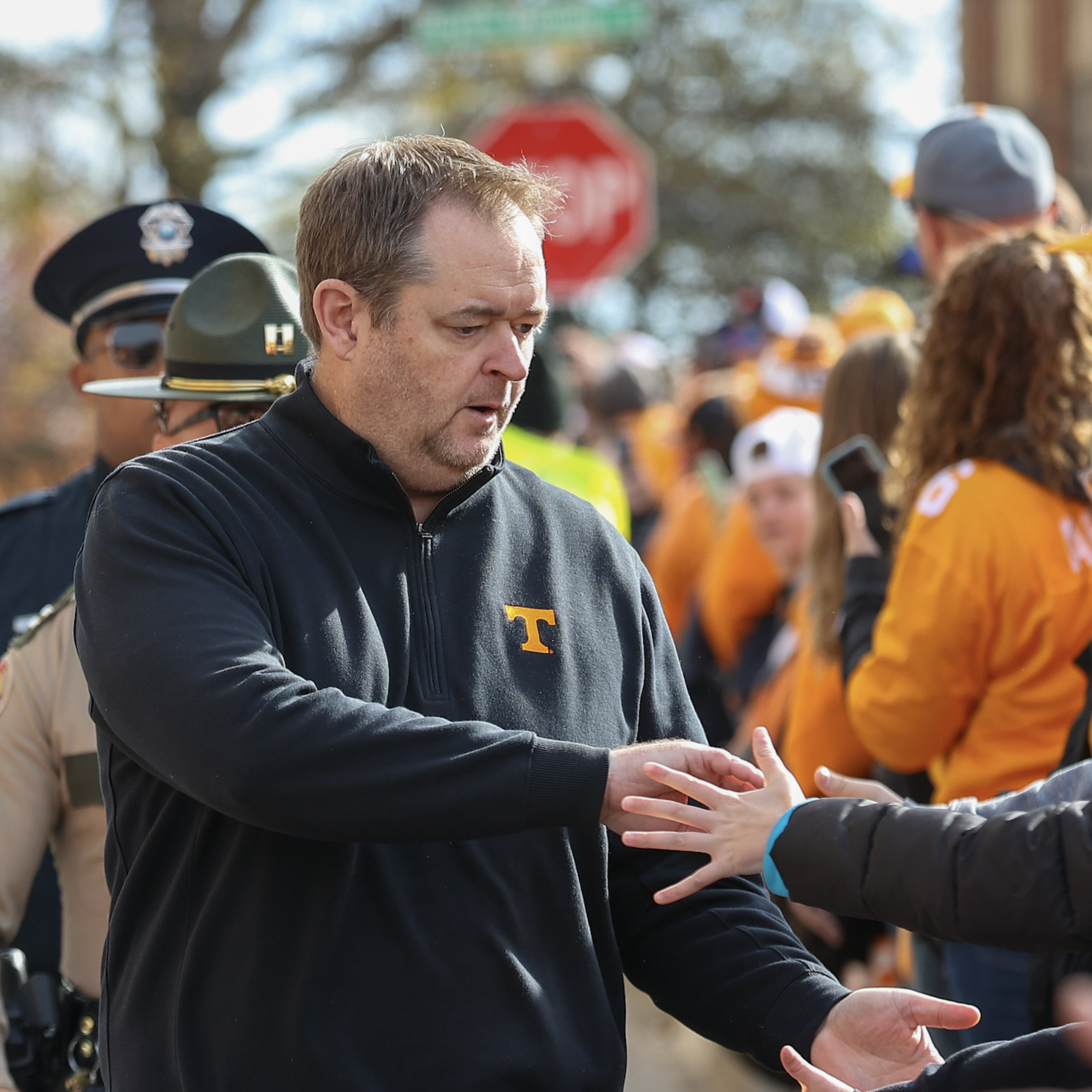 NFL sends a loud message, slamming Bears defender for repeat offense ...