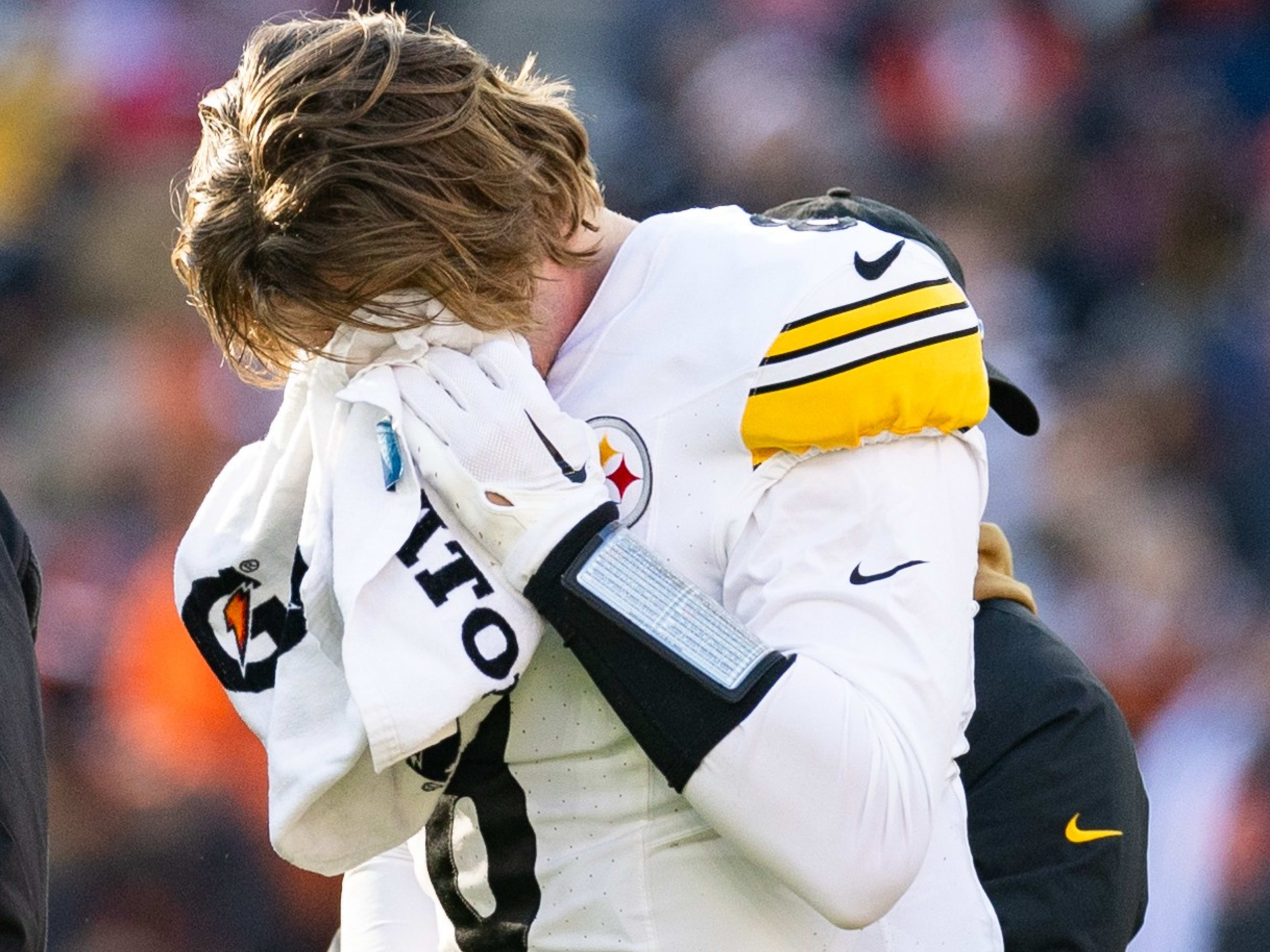 Steelers former QB Kenny Pickett ends his career in Pittsburgh after ...