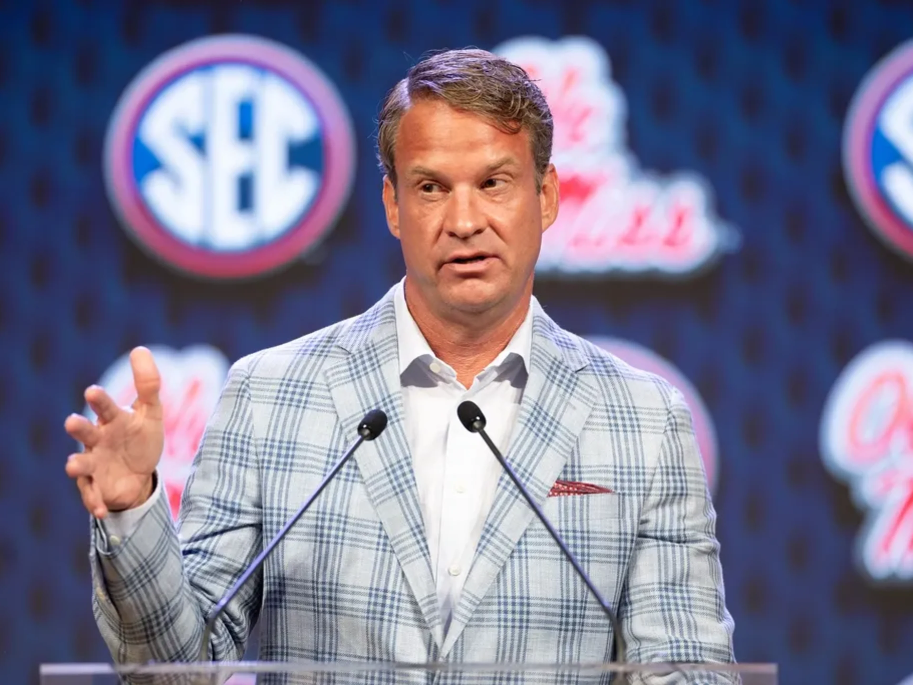 'He's doing amazing at that, so that's great for him': Lane Kiffin ...