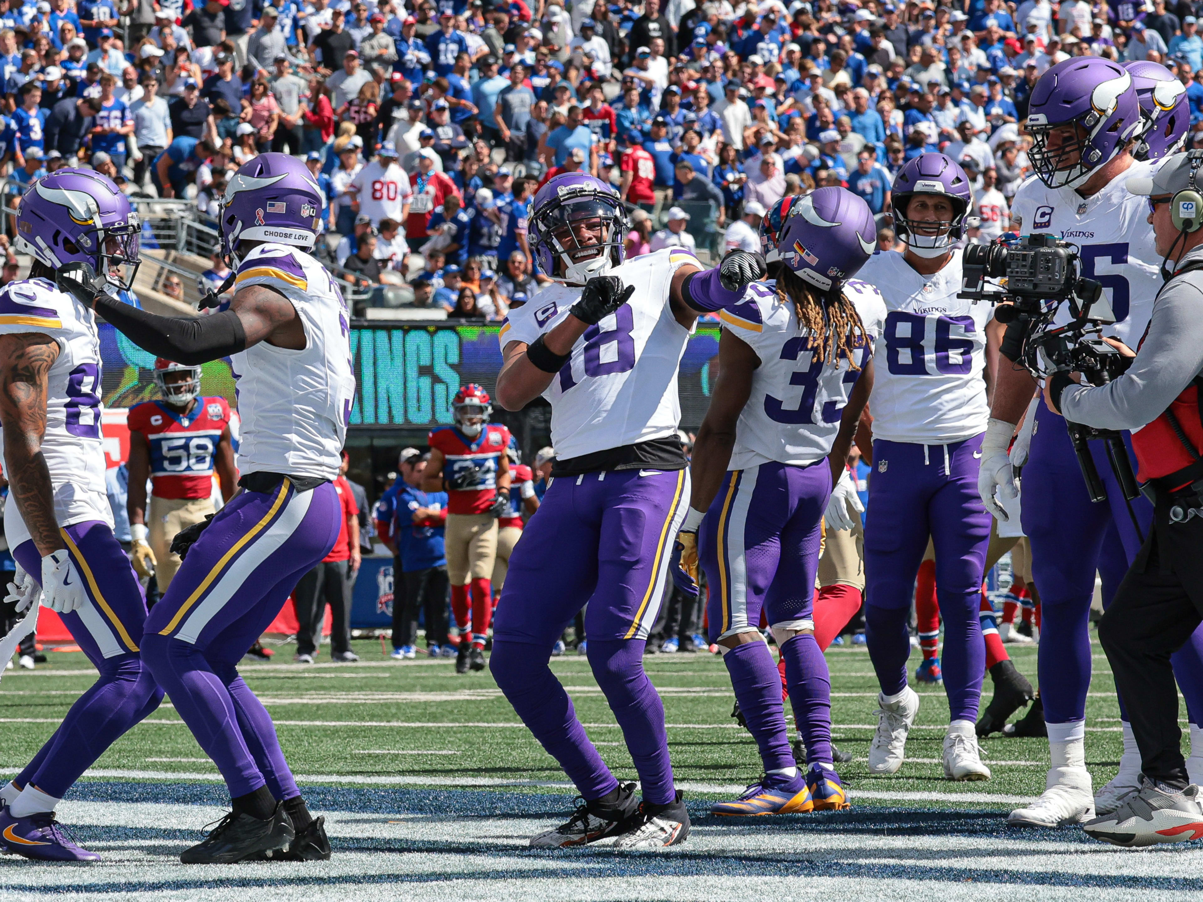 Former LSU teammates Vikings WR Justin Jefferson and Texans CB Derek ...