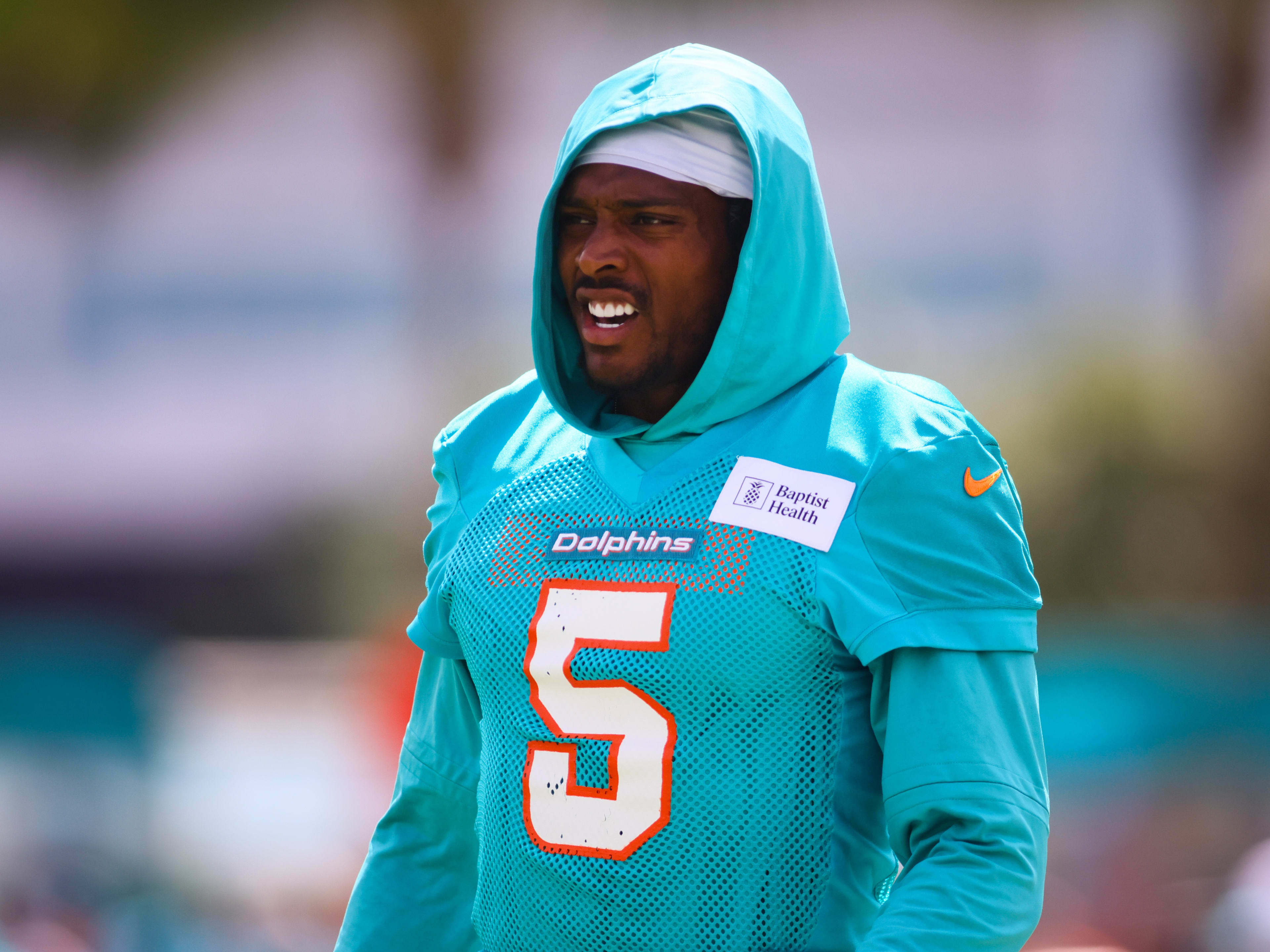 Dolphins' financial compromise in Jalen Ramsey trade offers clues on ...