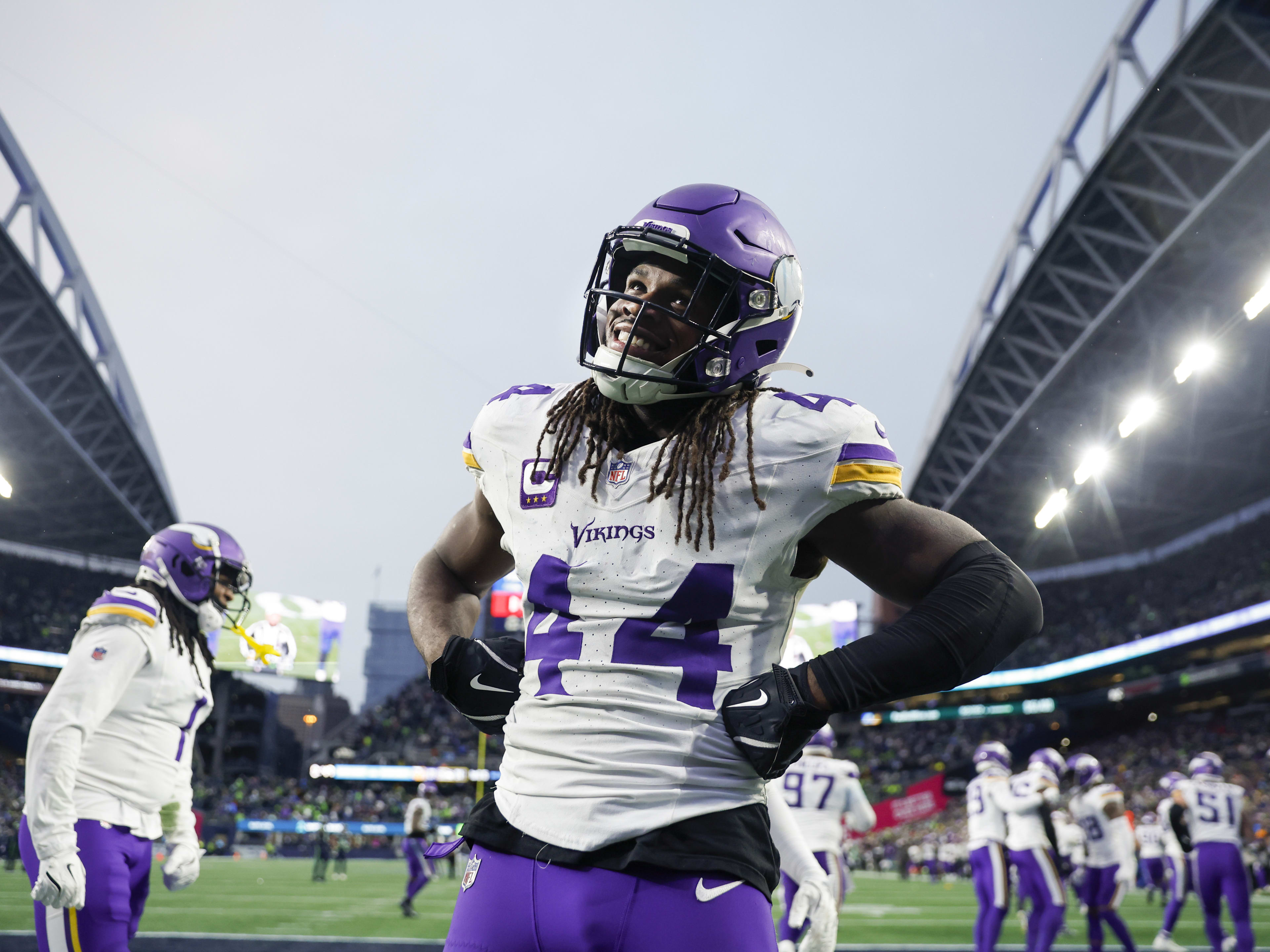 Vikings S Josh Metellus sends clear message about his contract status ...