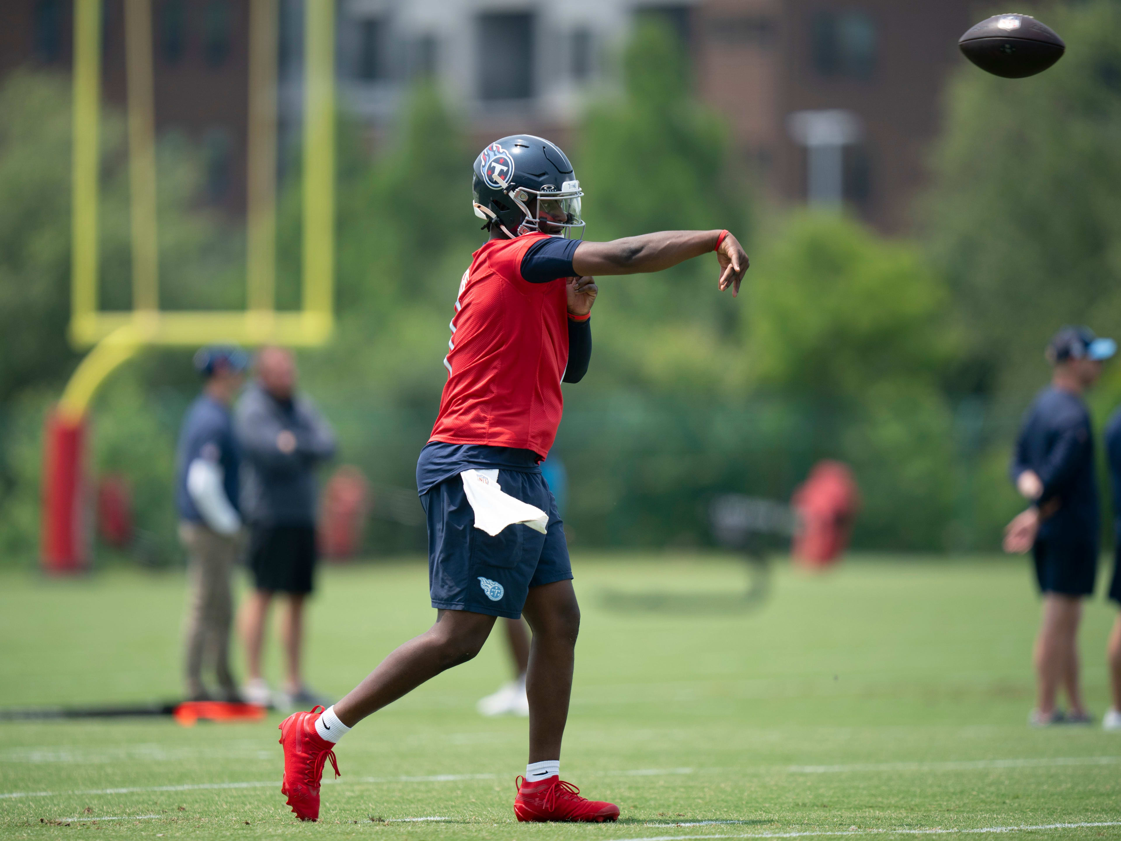 Titans 53-Man Roster 2025: A looming QB trade will still determine ...