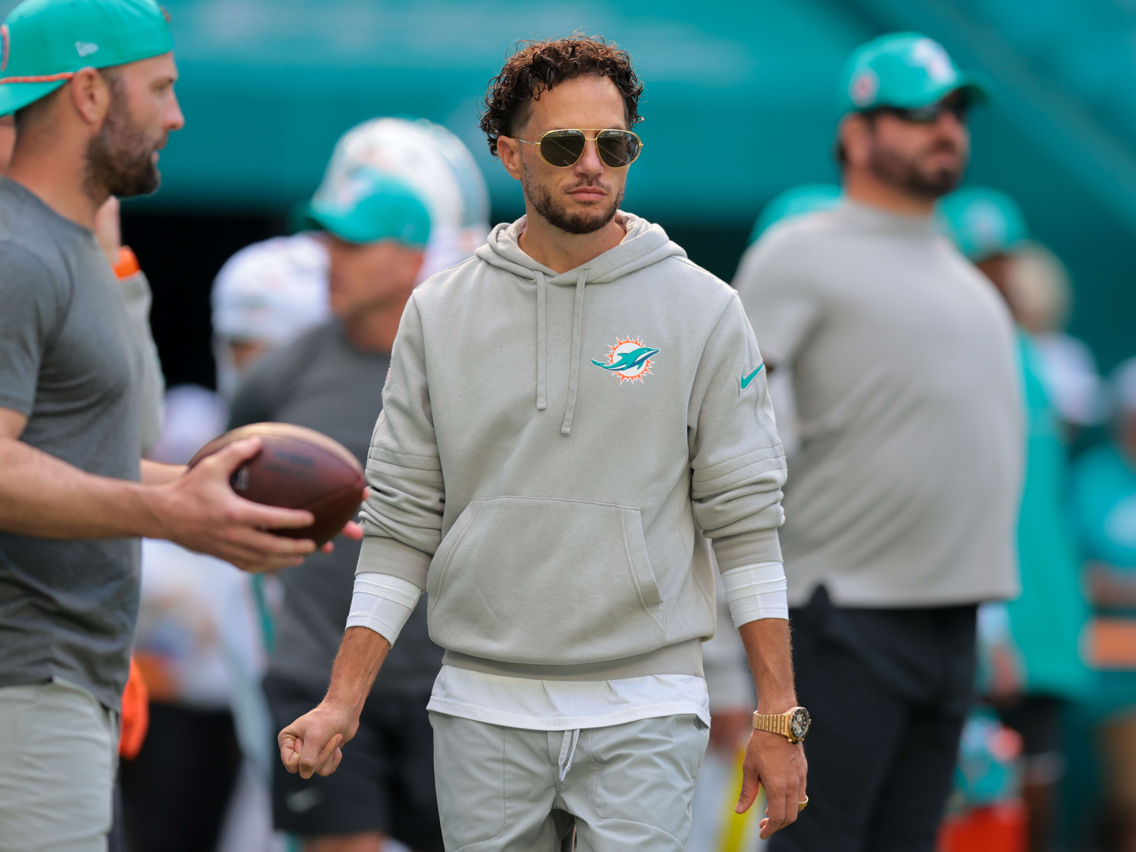 Mike McDaniel lands on a list head of the 2025 season that Dolphins ...