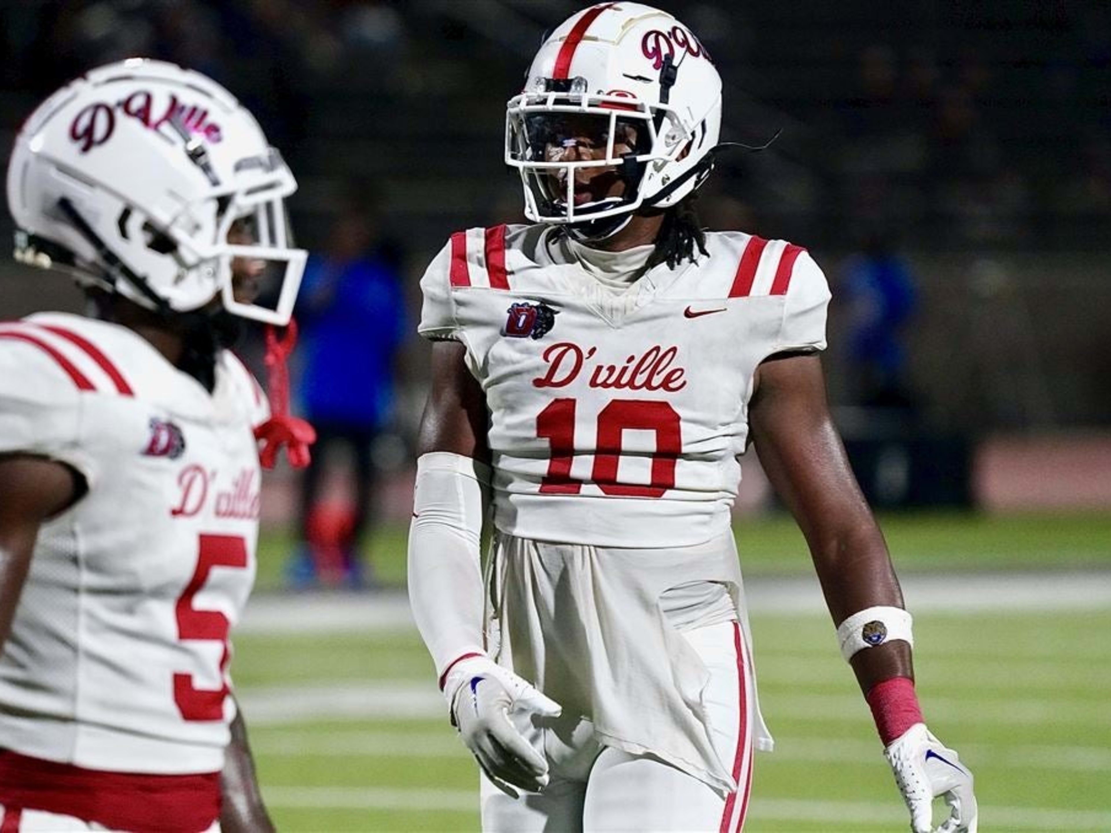 Florida might be in danger of losing top commit to SEC rival after recent news and it could ...