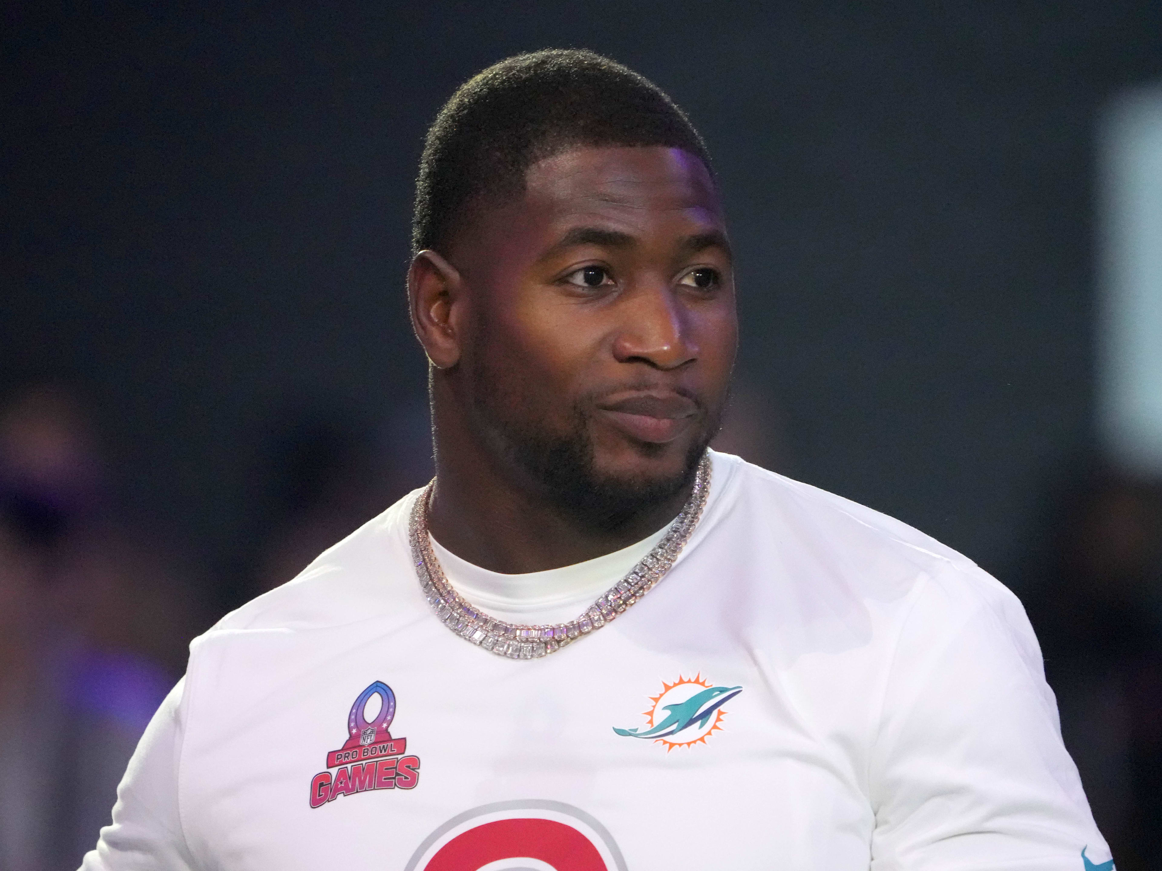 Tight end Jonnu Smith reveals that he and Jalen Ramsey had ...