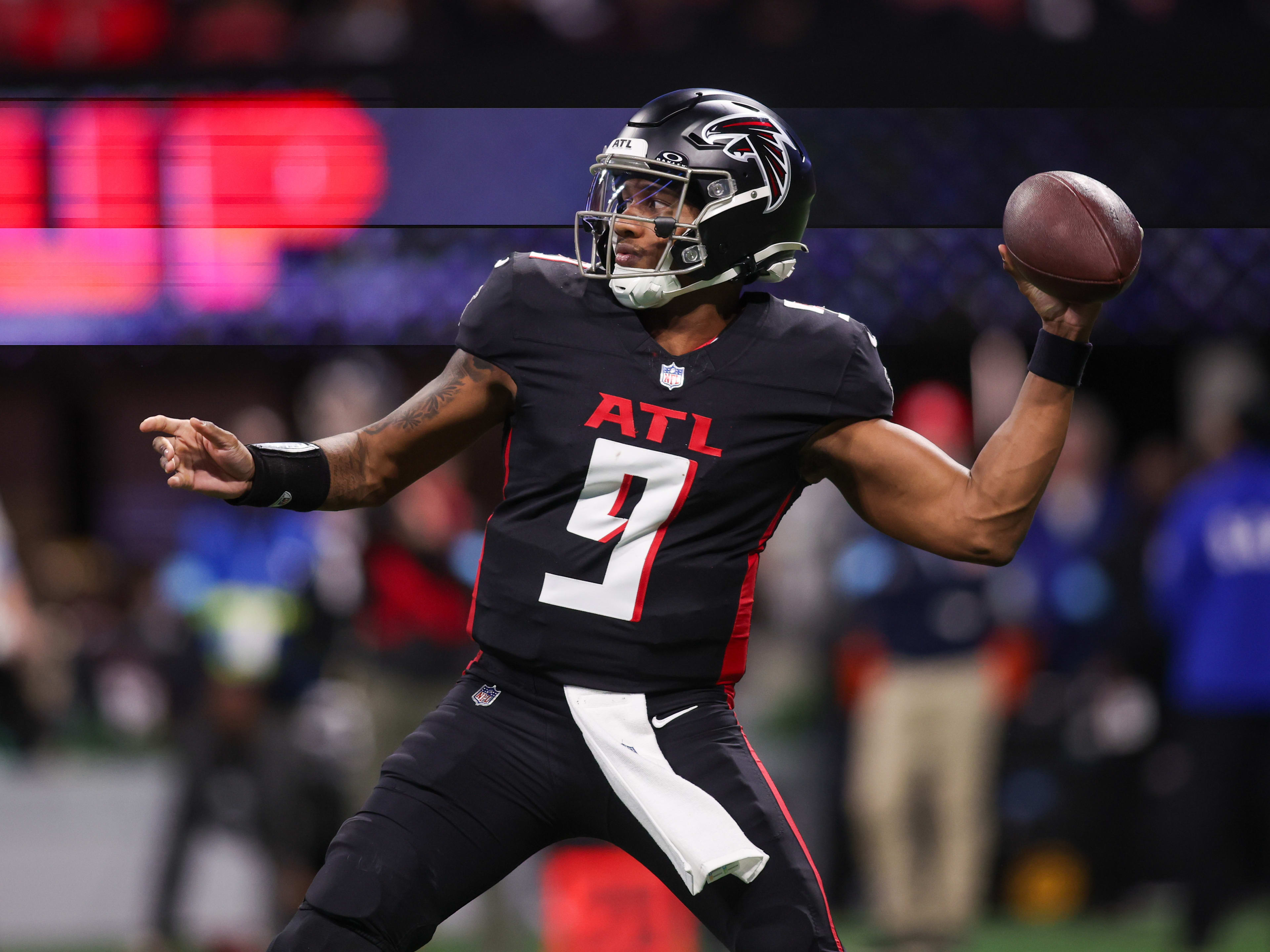 Atlanta Falcons News - Roster, Rumors, Draft, Schedule, Stats - A to Z ...