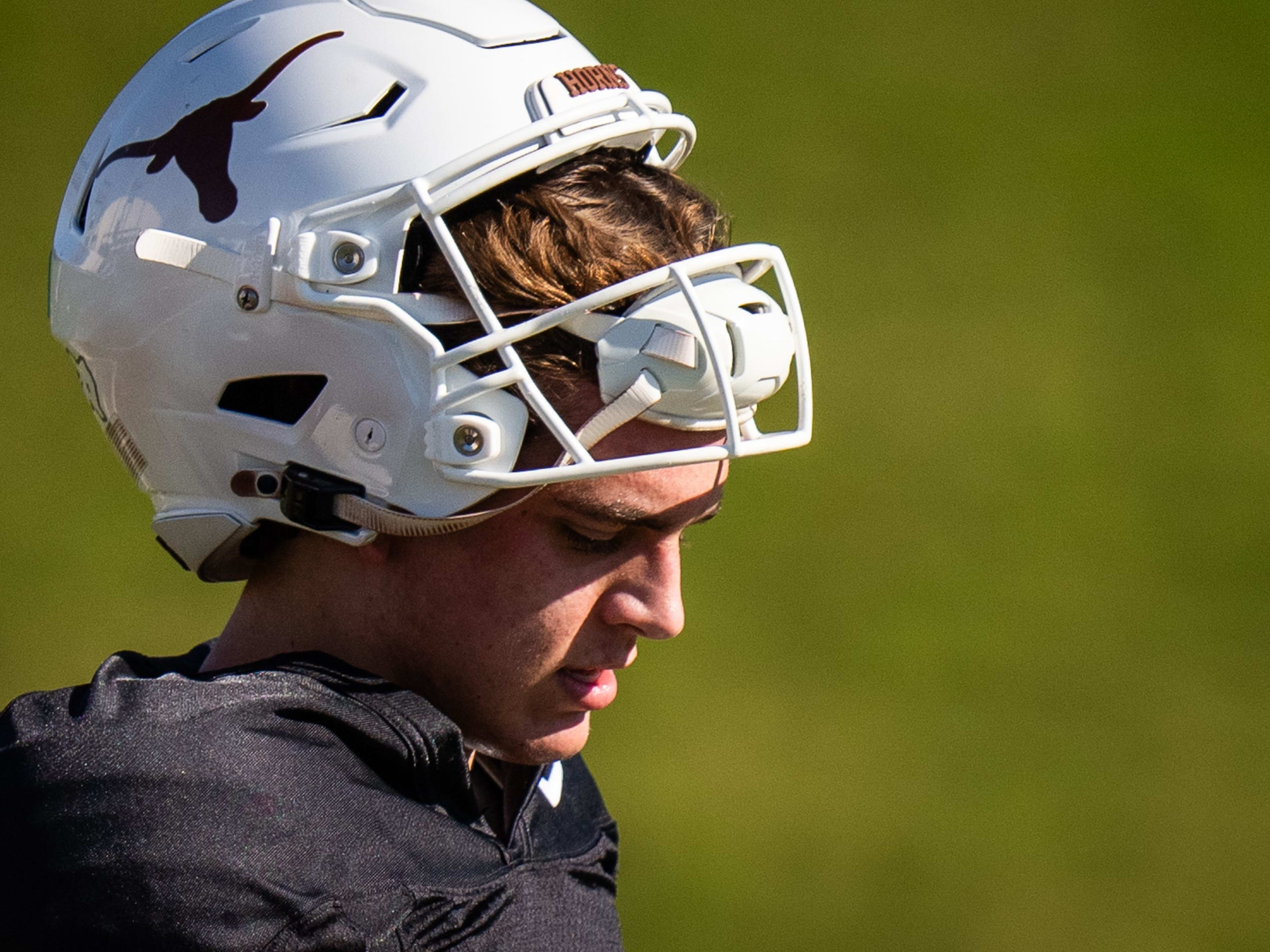 Arch Manning stepping up to help Texans affected by July floods - A to ...