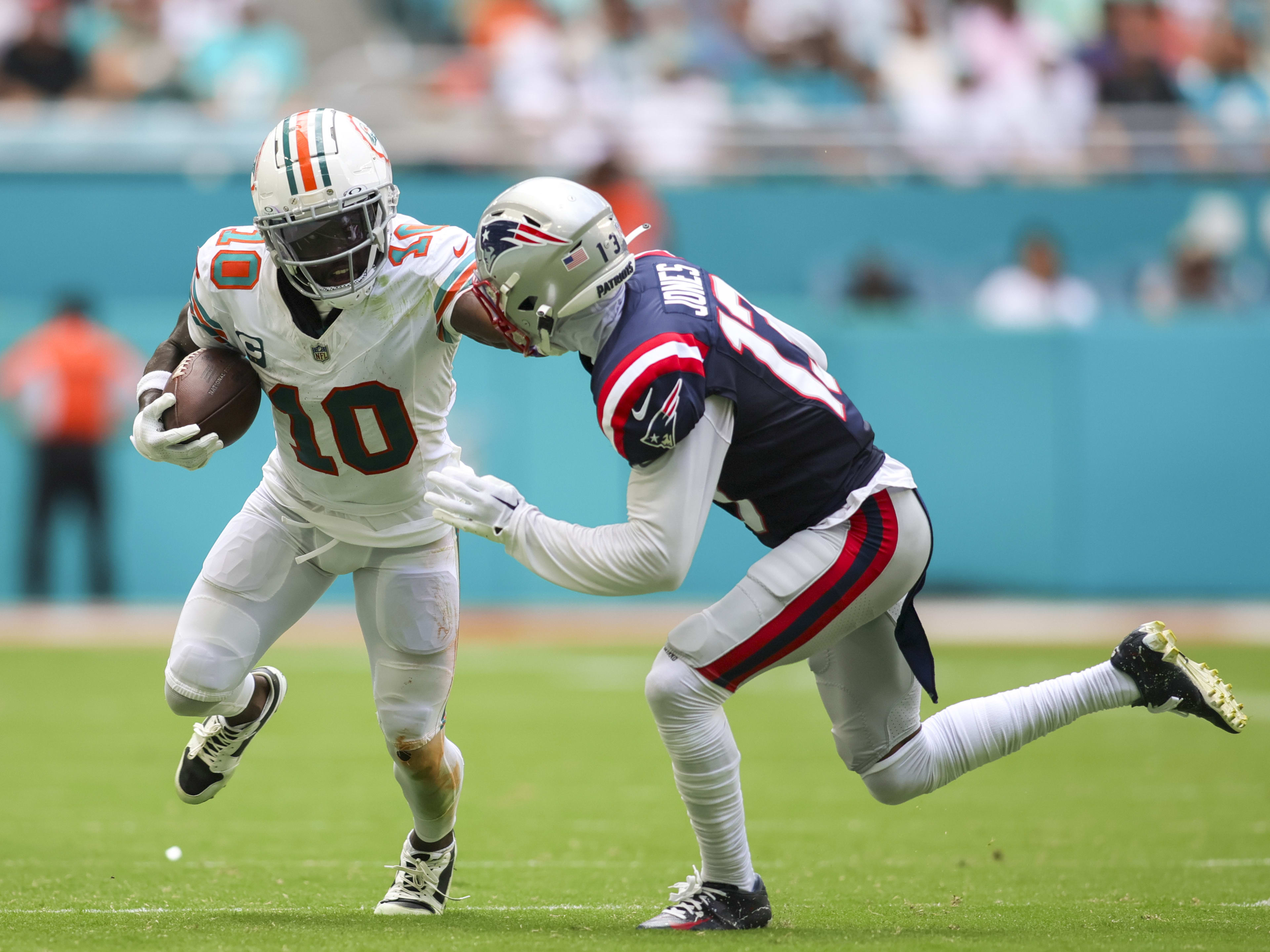 Dolphins finally sign an experienced starter at their biggest position ...