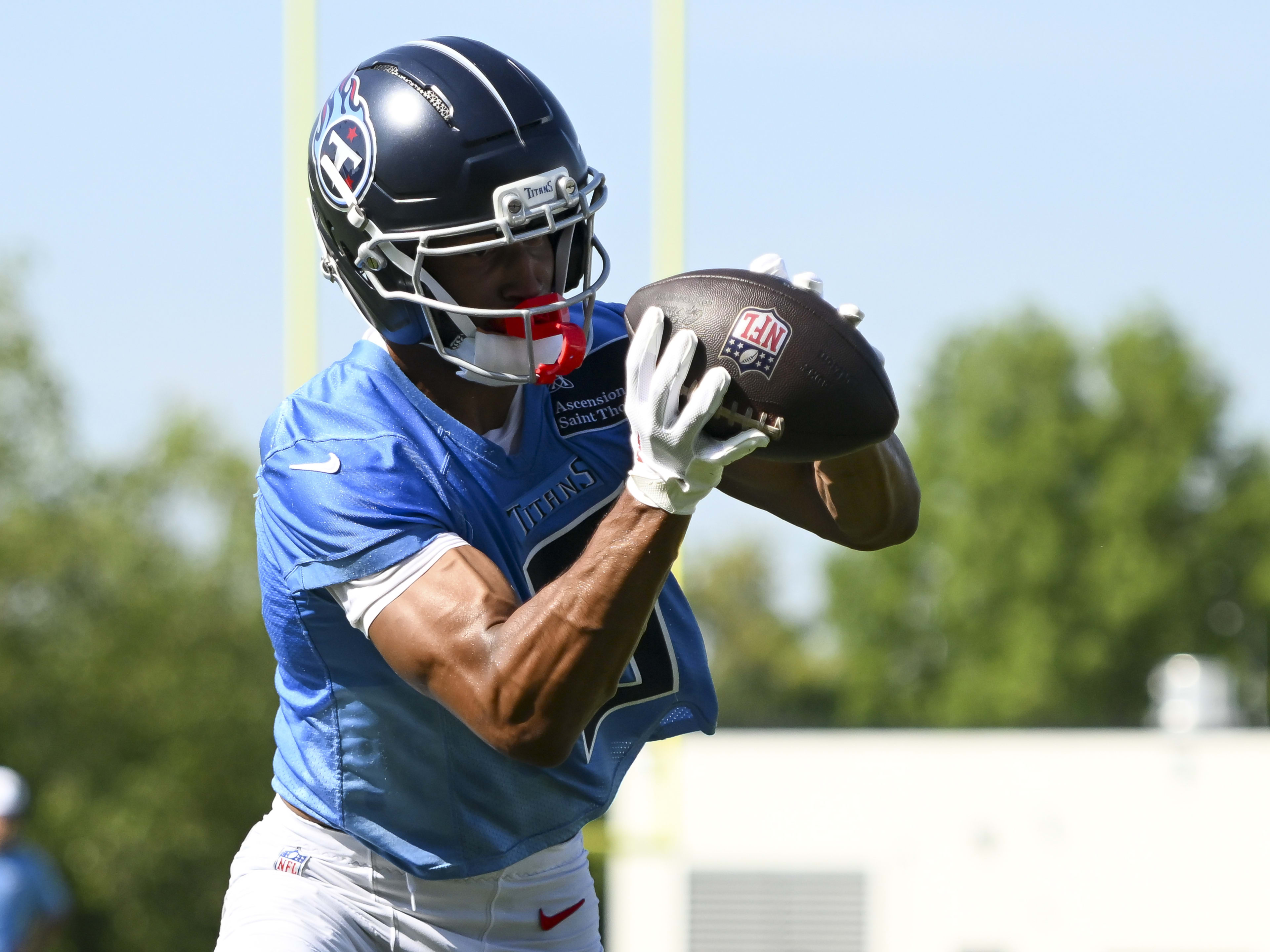 Titans Week 1 Depth Chart Revealed: A new rookie starter, final ...