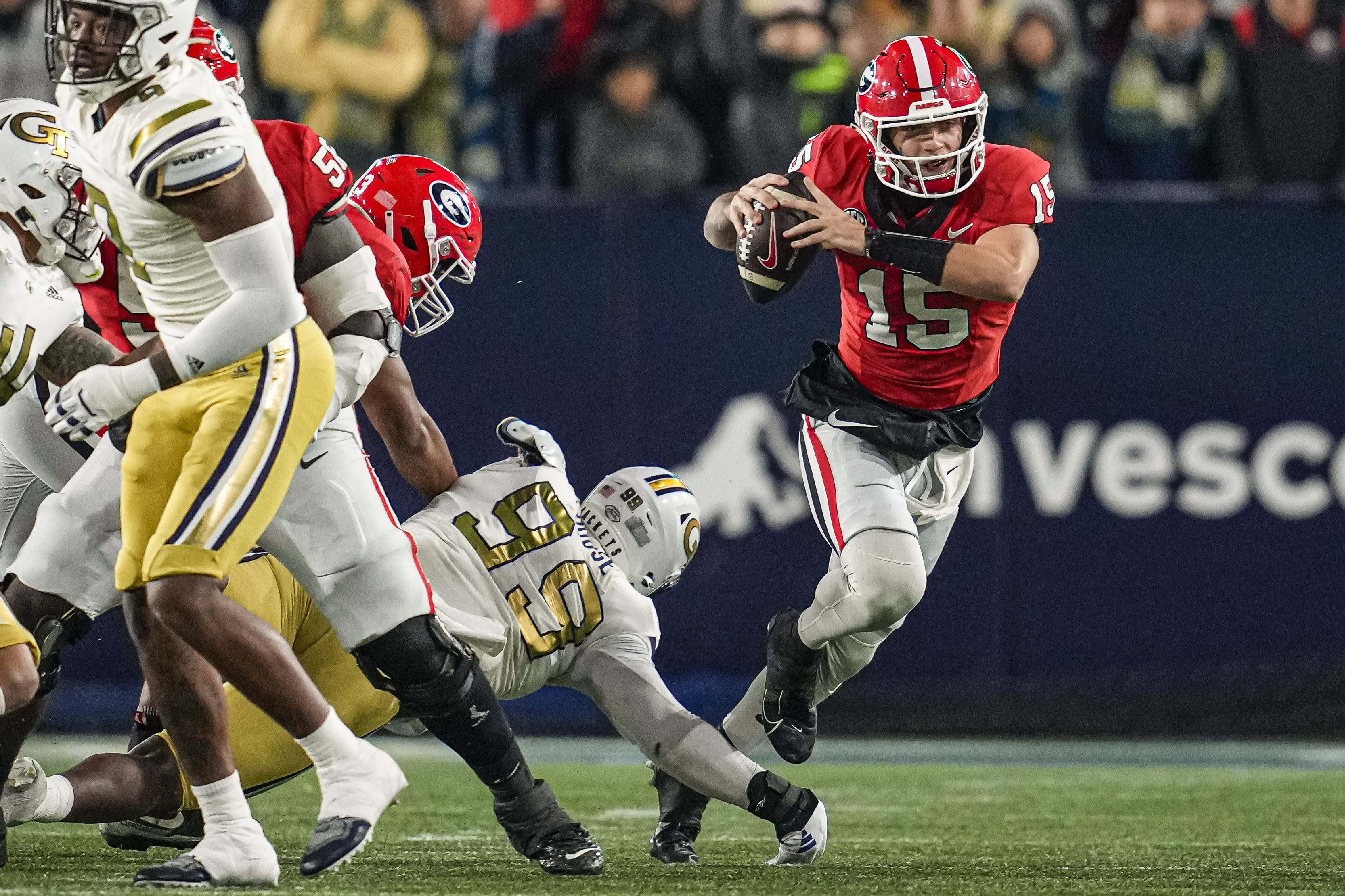 Georgia Bulldogs QB Carson Beck shows why he's so highly rated with ...