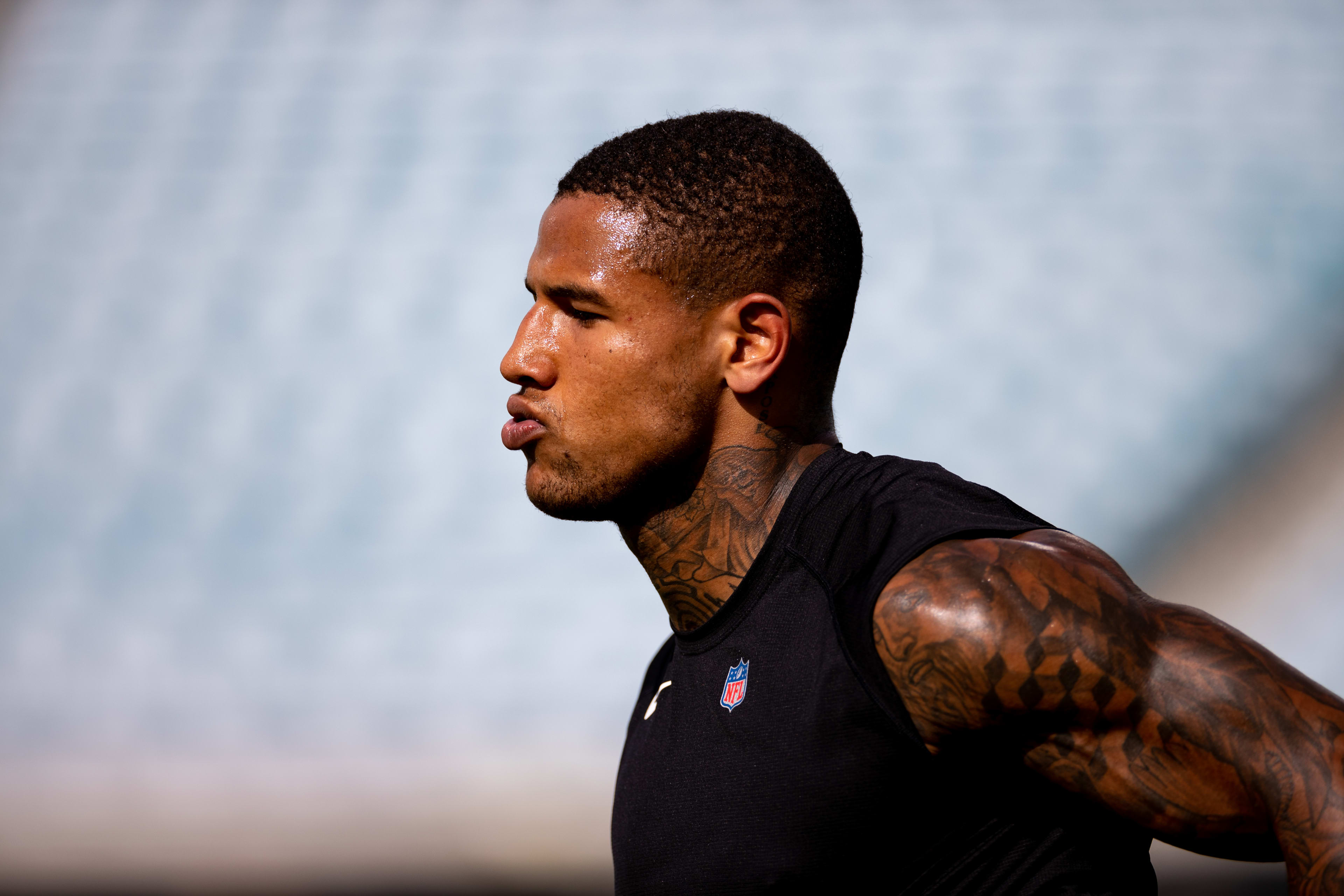 Darren Waller becomes the Dolphins' latest annual injury enigma for ...