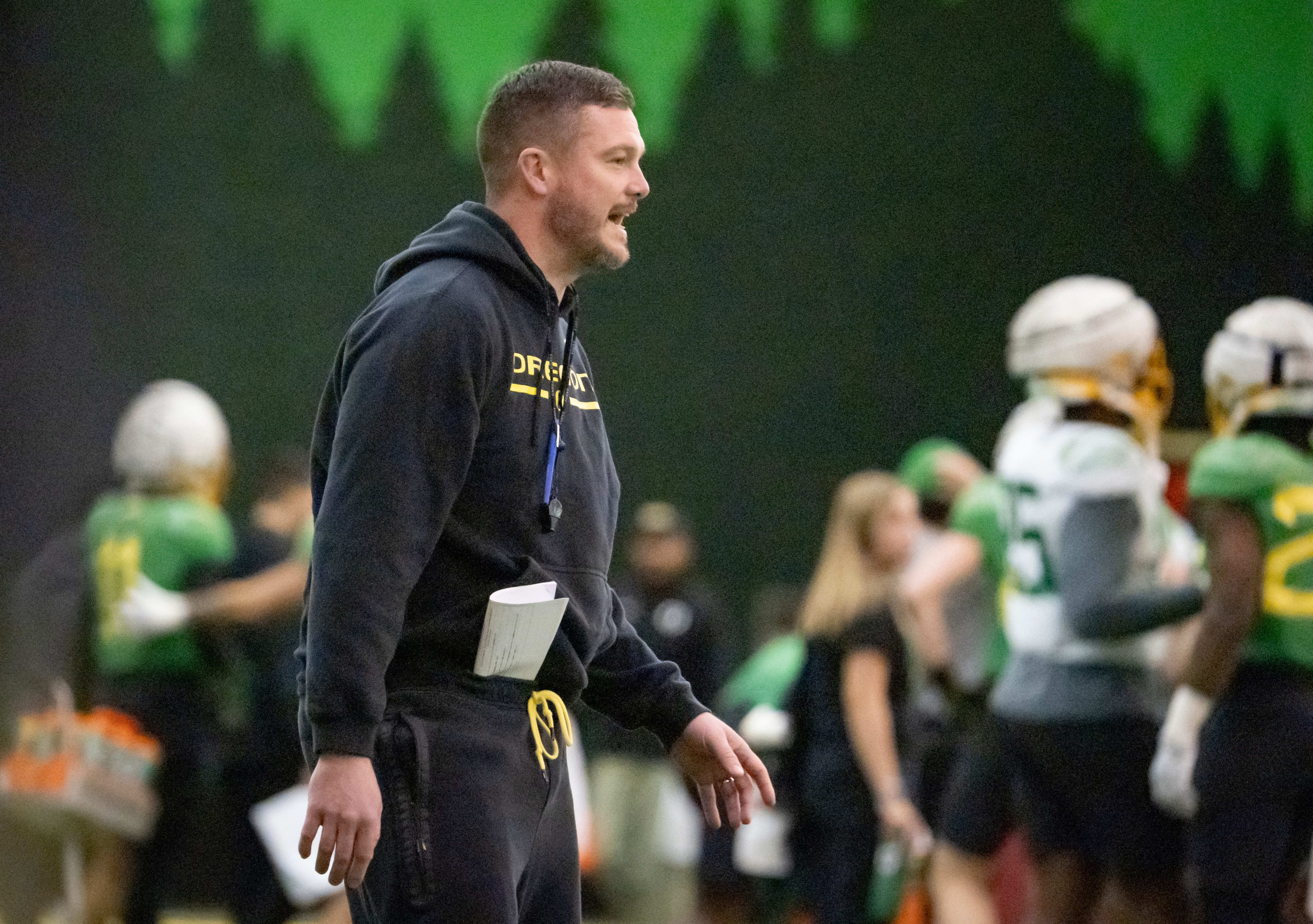 Elite defender has Oregon Ducks holding their breath with pending ...