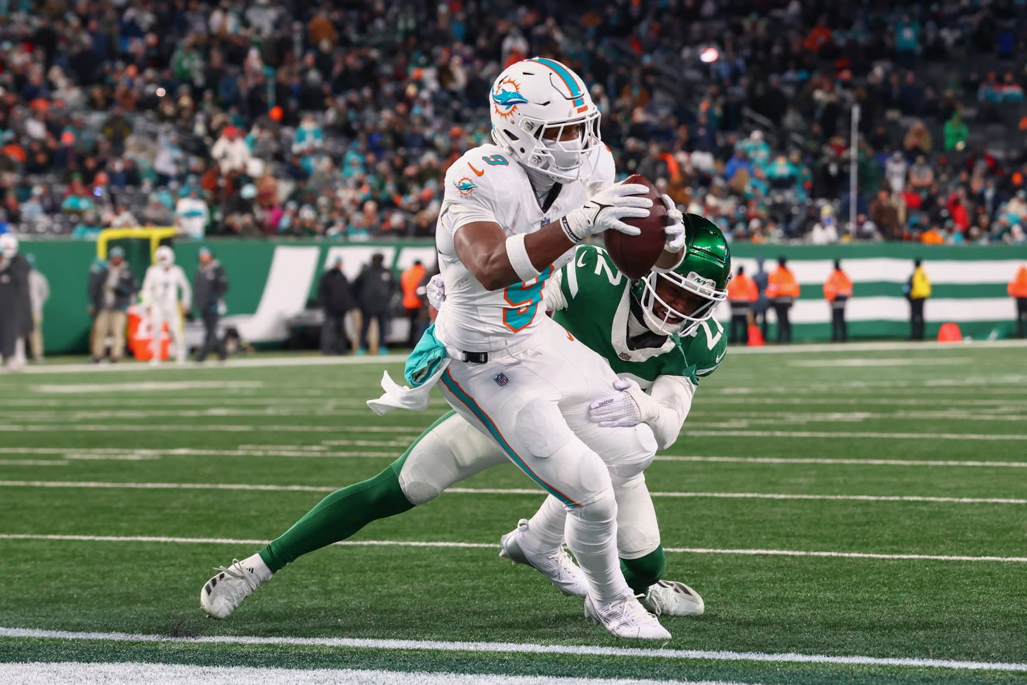 The Dolphins’ blockbuster trade with Pittsburgh is a high-stakes move ...