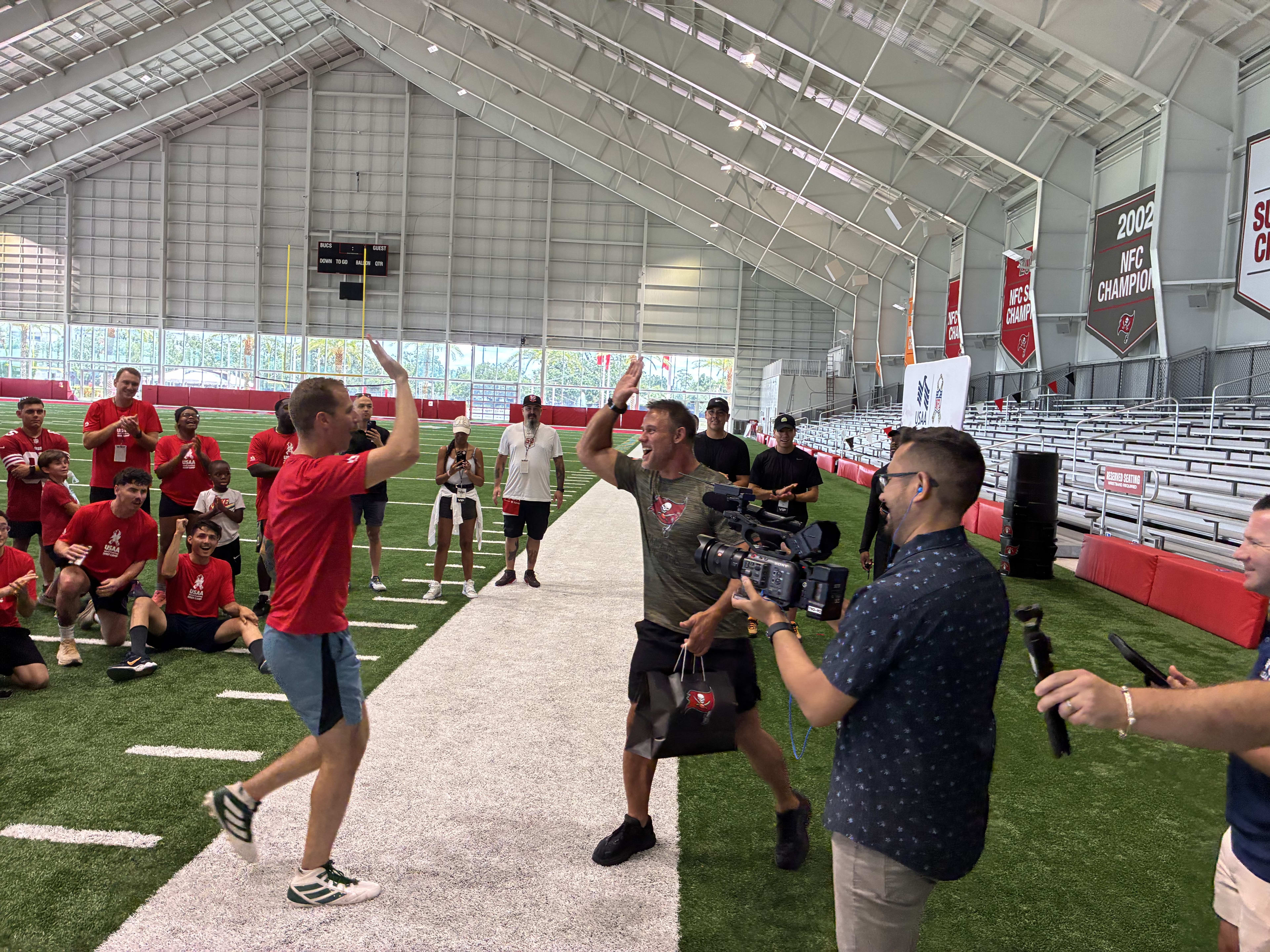 Mike Alstott helps give local military members a once-in-a-lifetime ...