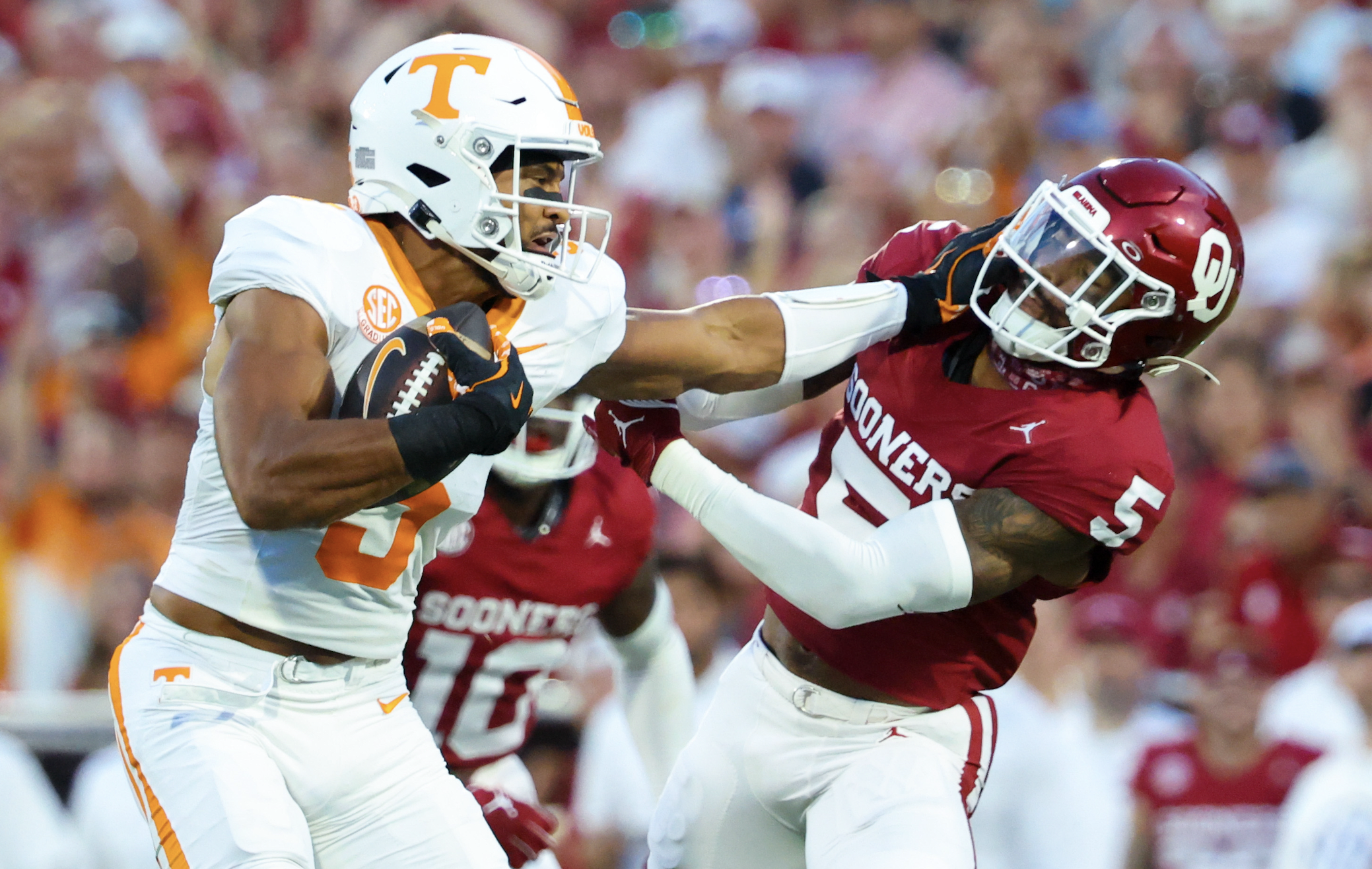 Tennessee Vols WR Bru McCoy named a semifinalist for Jason Witten ...