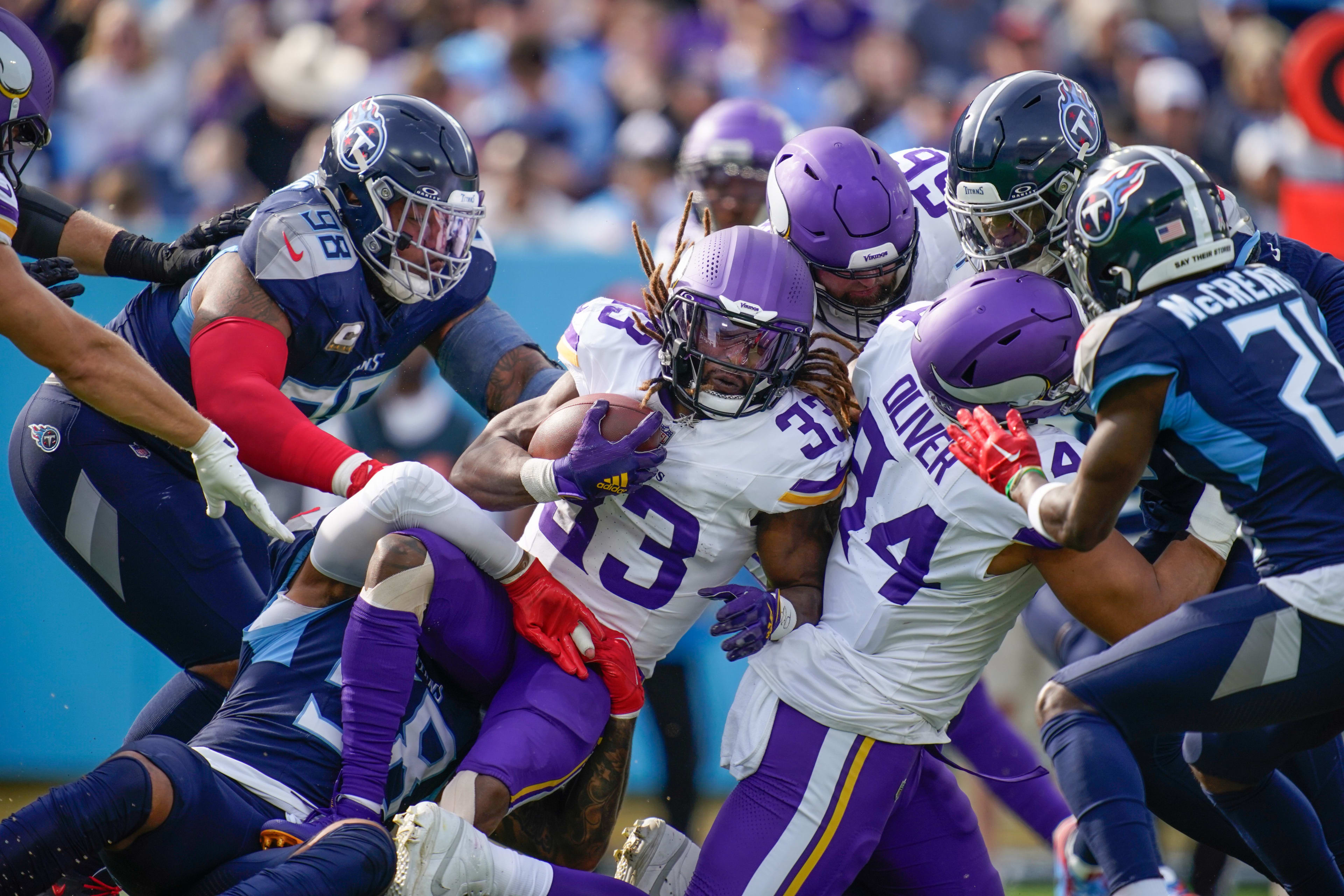 Vikings Film Room: Dalton Risner's inconsistent game vs. Titans - A to ...