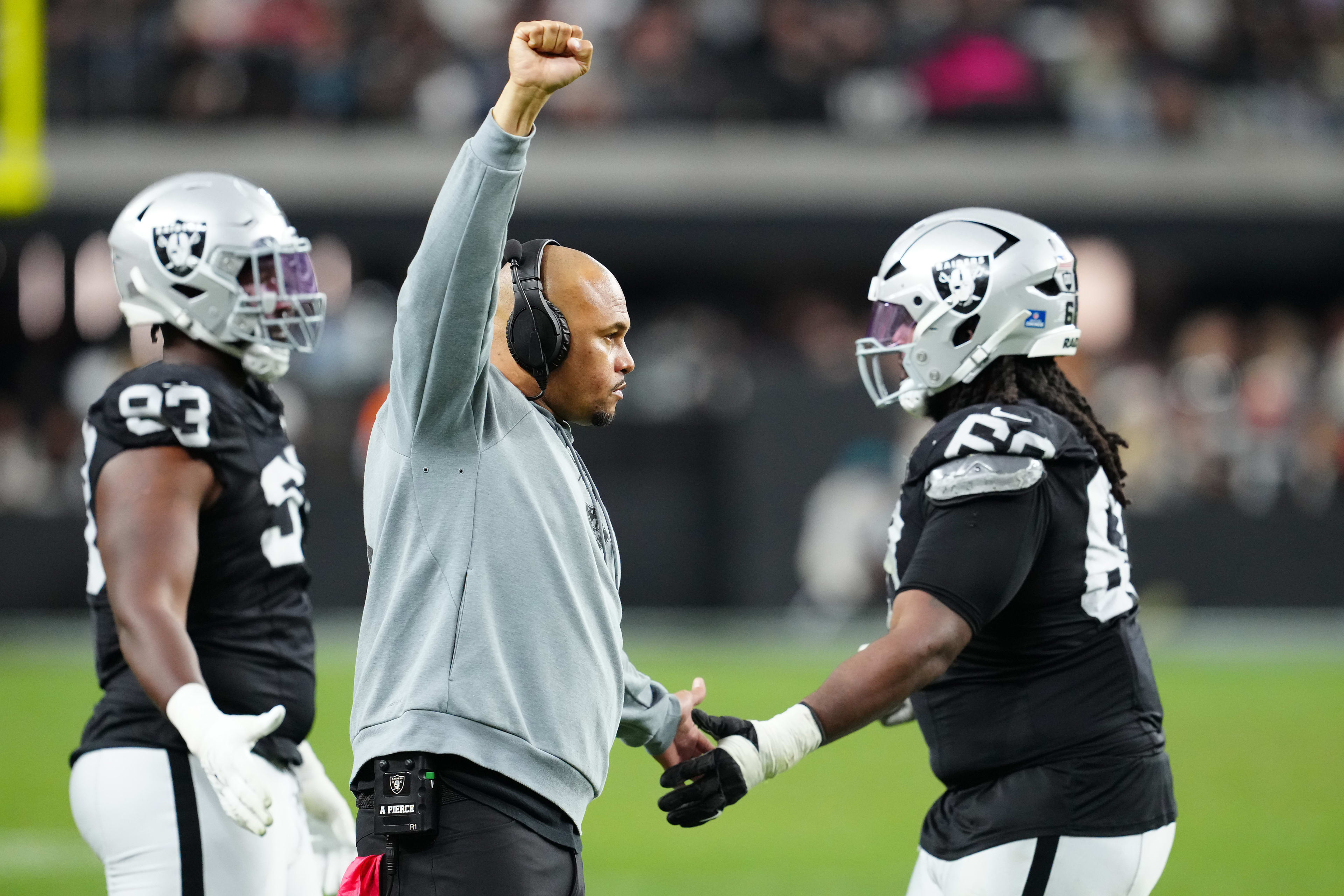 Las Vegas Raiders head coach Antonio Pierce doubles down on what he ...