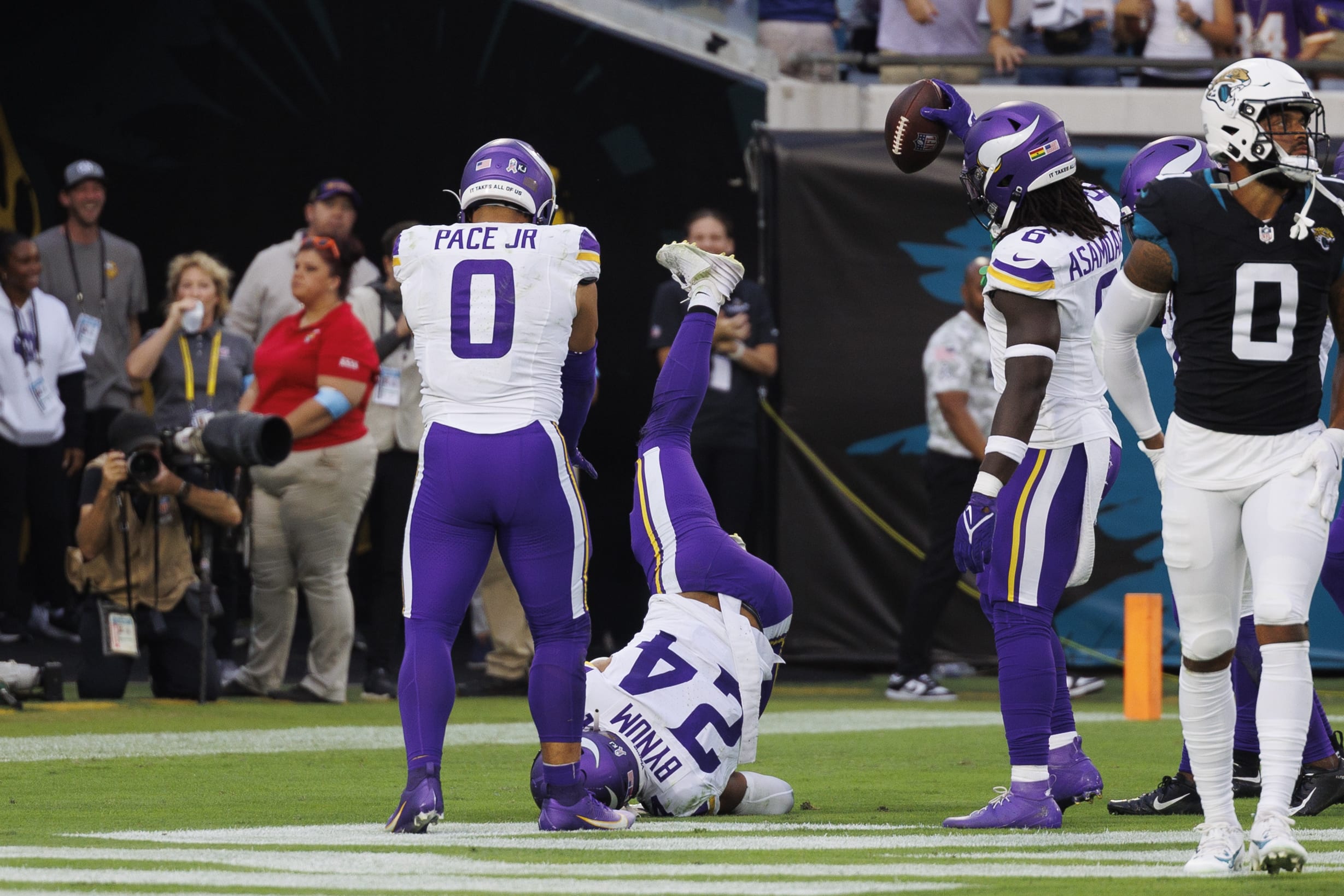 Vikings head into border battle vs. Packers arguably as the healthiest ...