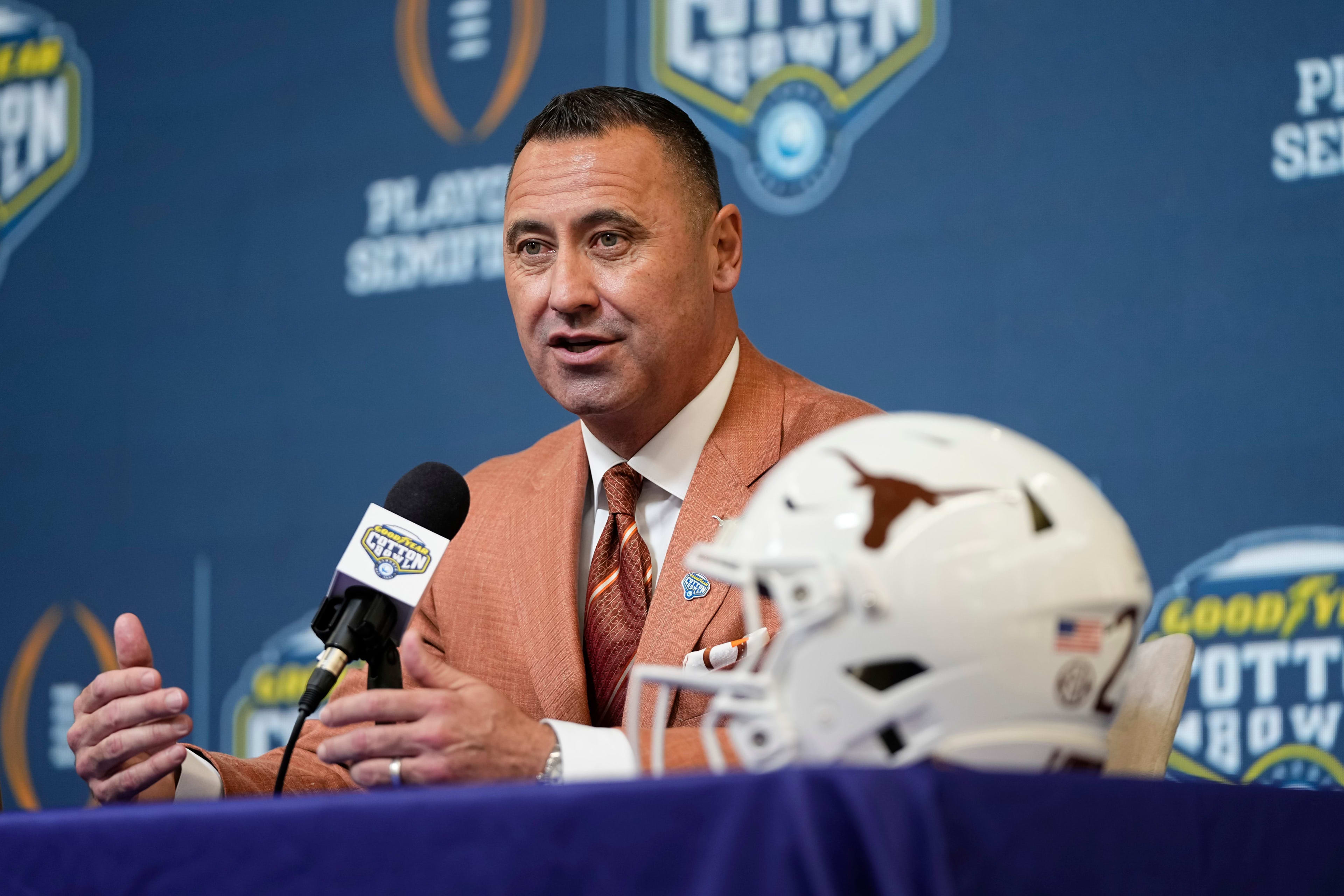 Steve Sarkisian won’t turn Longhorns’ play-calling duties over with ...