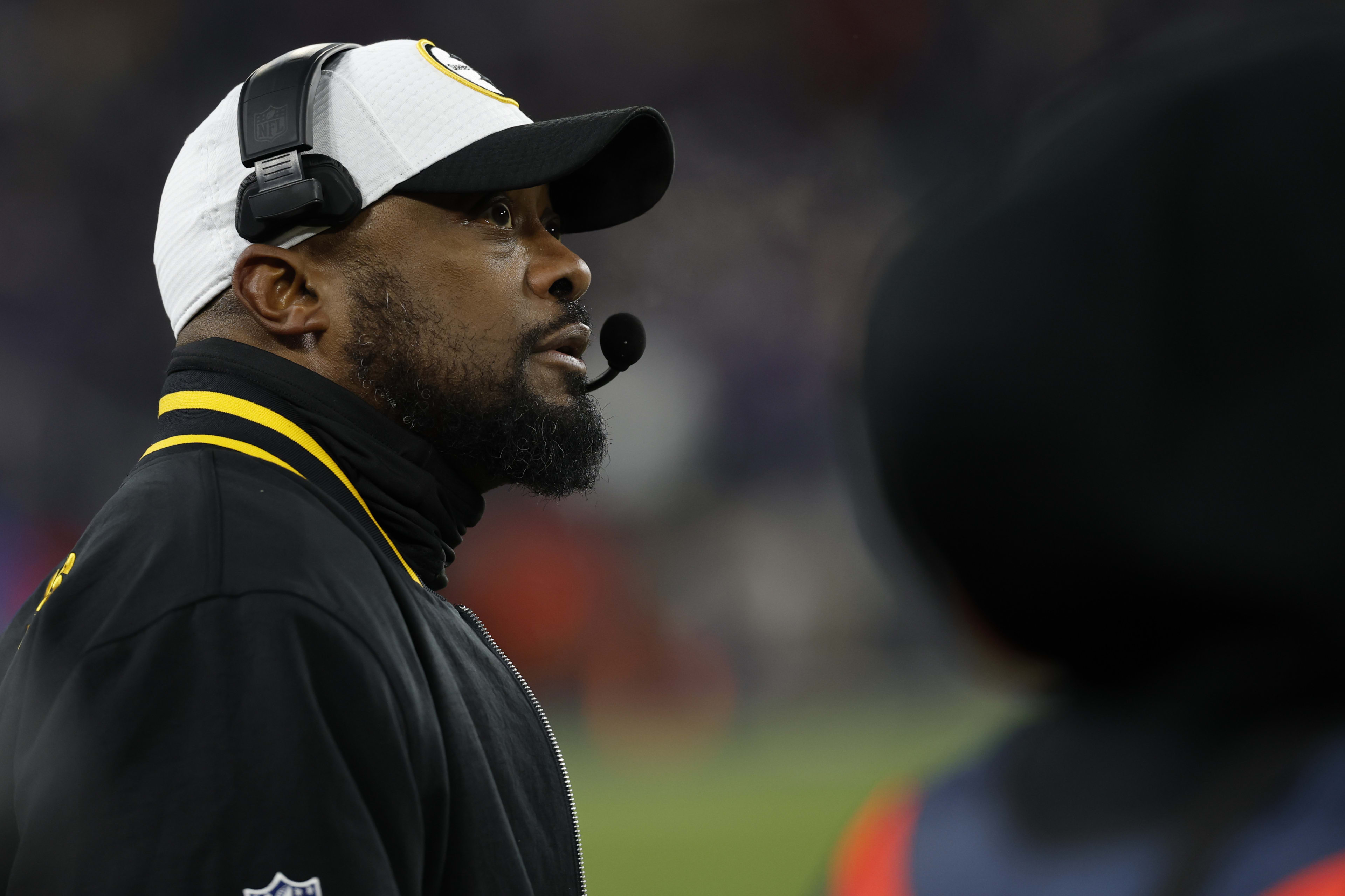 Steelers captains go to bat for Mike Tomlin amidst growing reports of ...