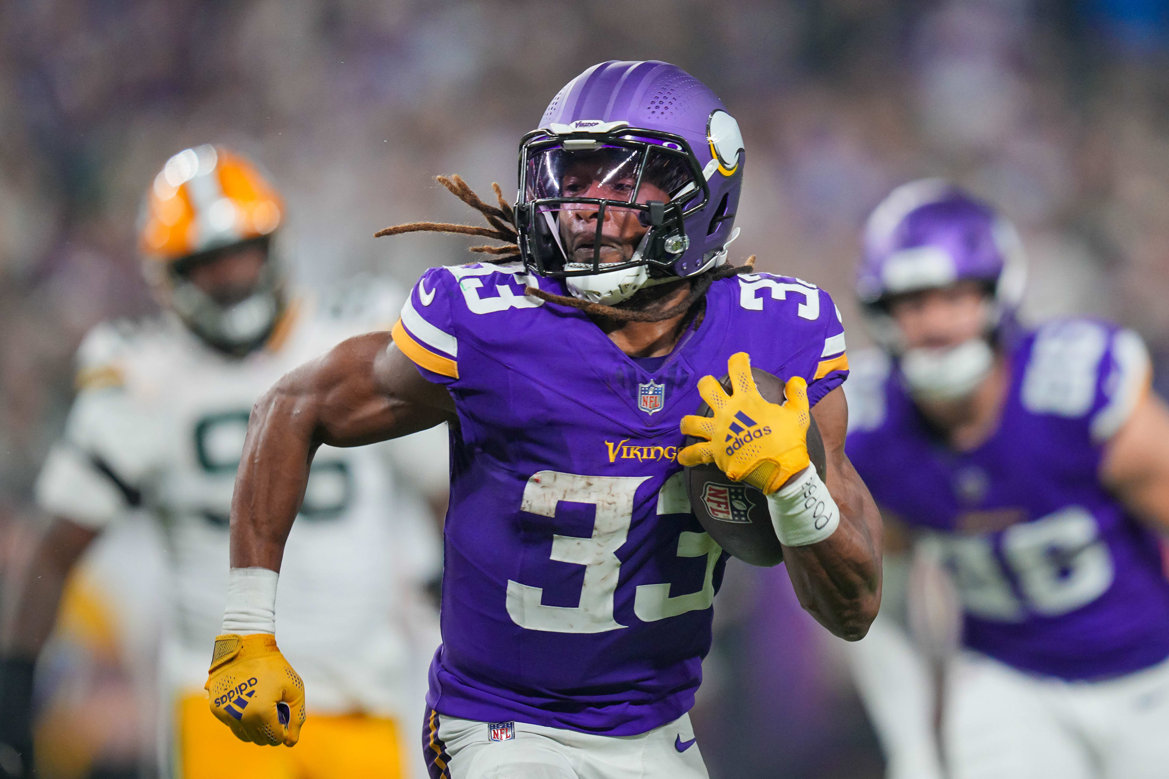 Vikings RB Aaron Jones named one of 3 finalists for prestigious award ...