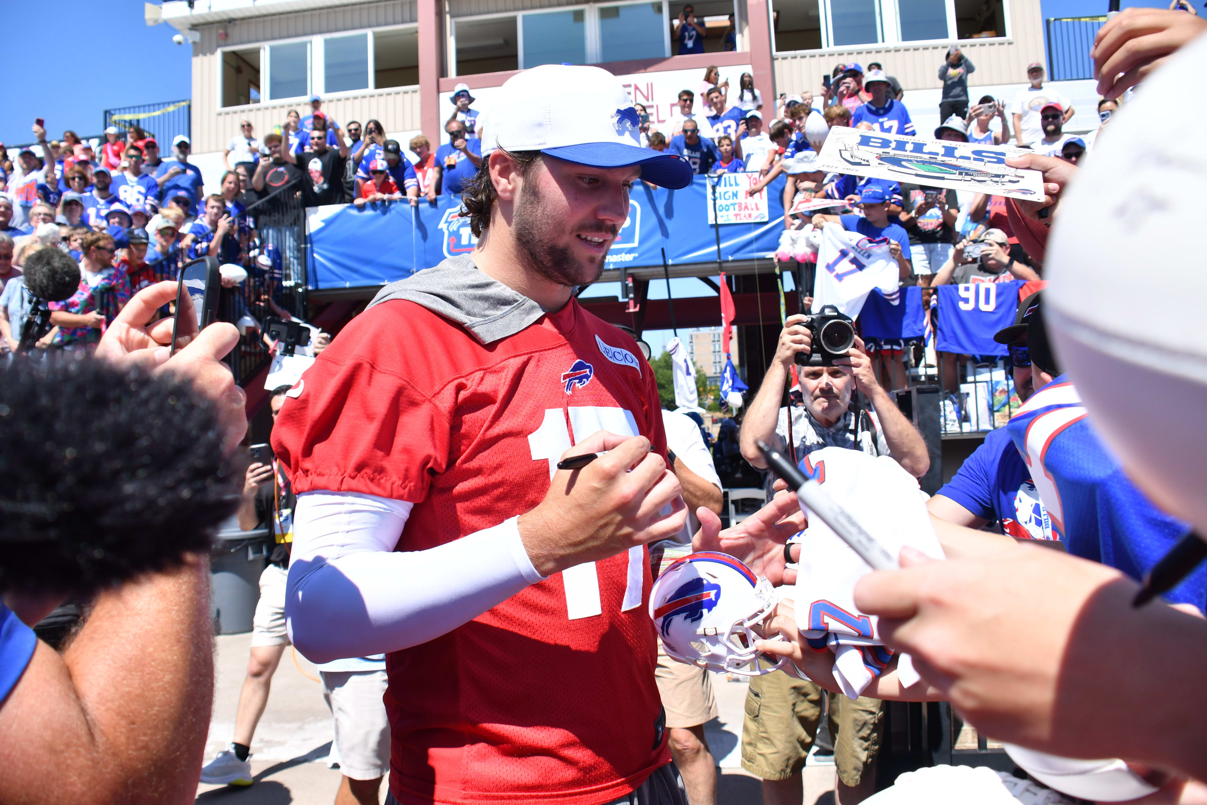 Josh Allen makes a young fan’s day with heartwarming gesture after he noticed her crying - A to ...