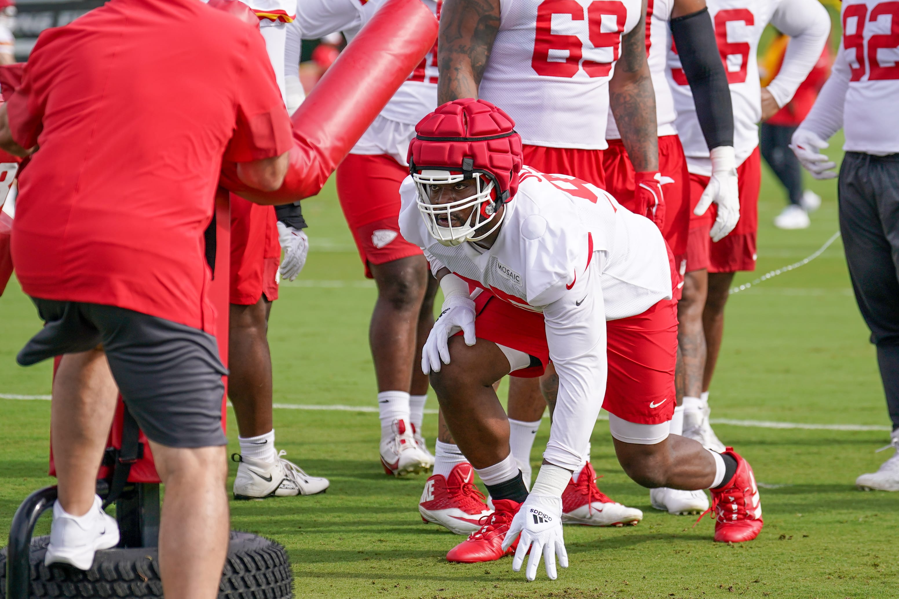 Kansas City Chiefs DC Steve Spagnuolo describes the things he sees ...