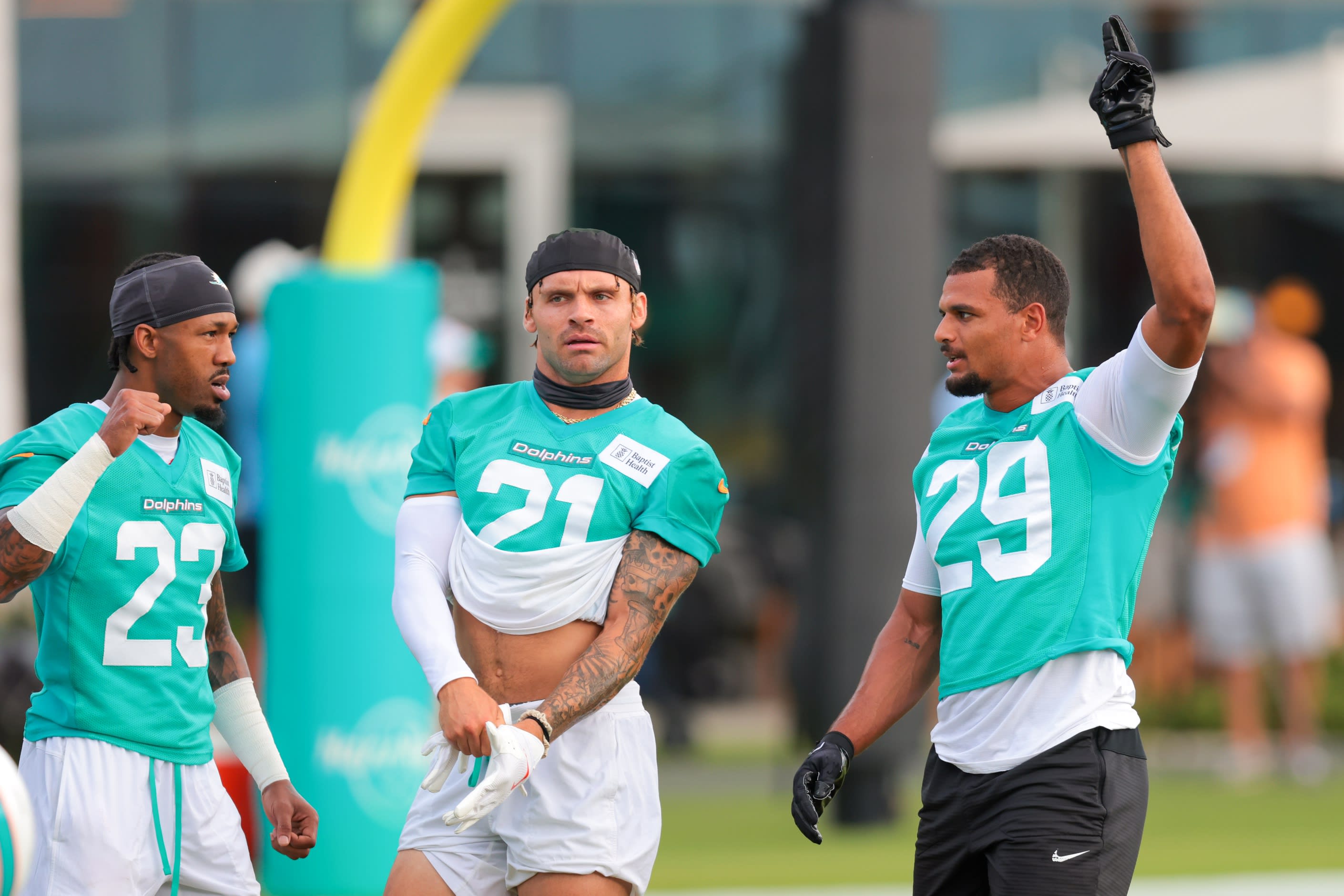 Miami Dolphins’ first depth chart of 2025 regular season features a ...