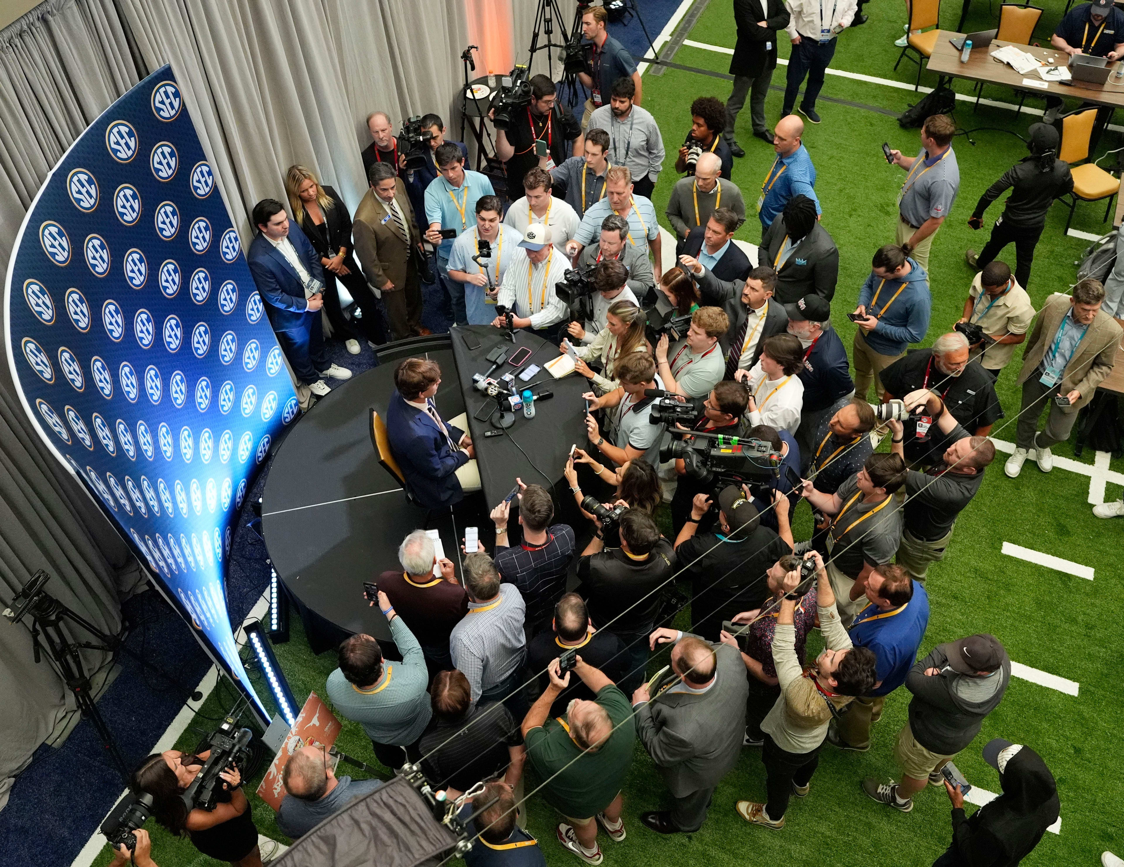 'The hype is warranted' – Arch Manning has the SEC media wrapped around ...