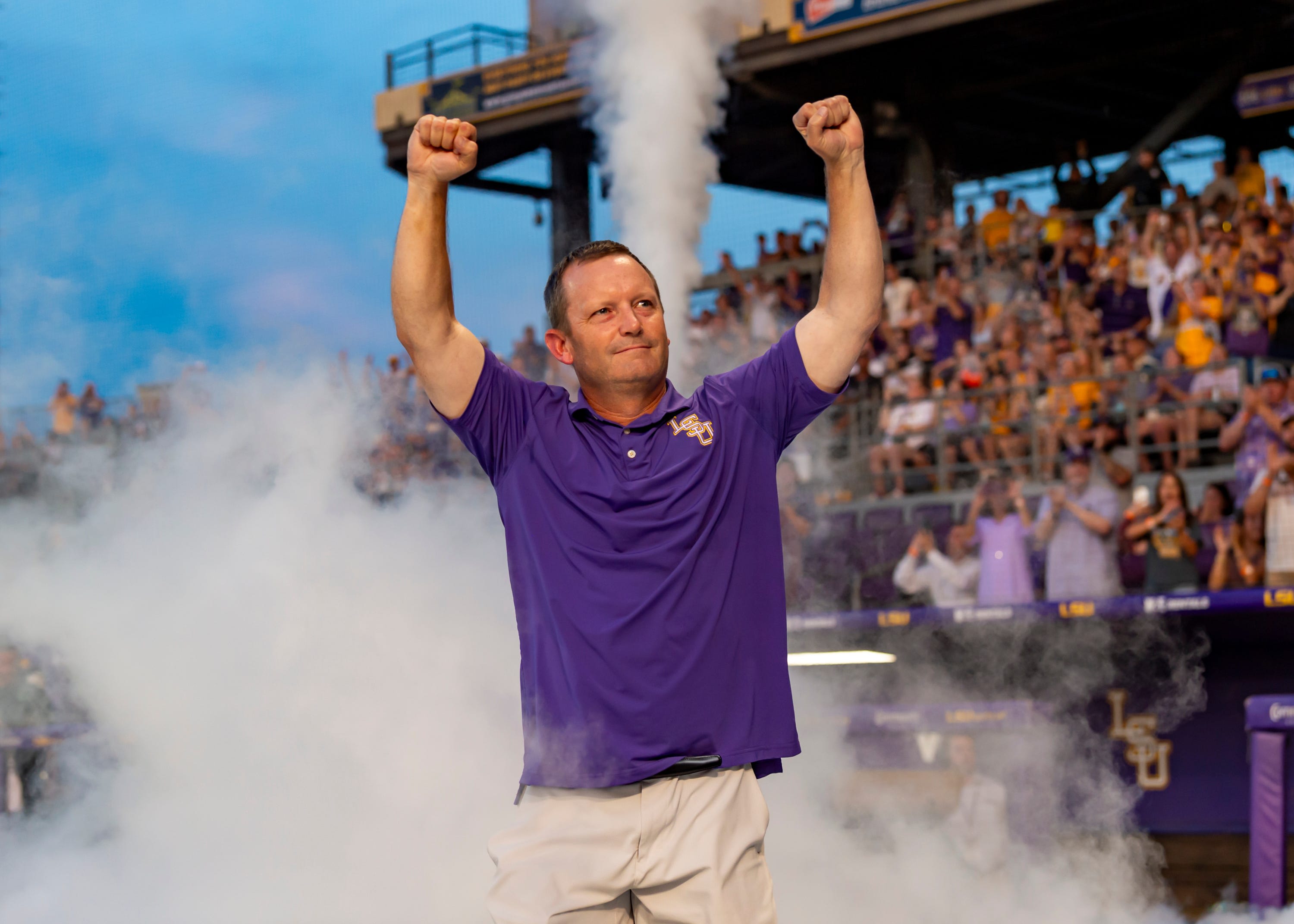 LSU Tigers break the bank to make their best head coach the highest ...