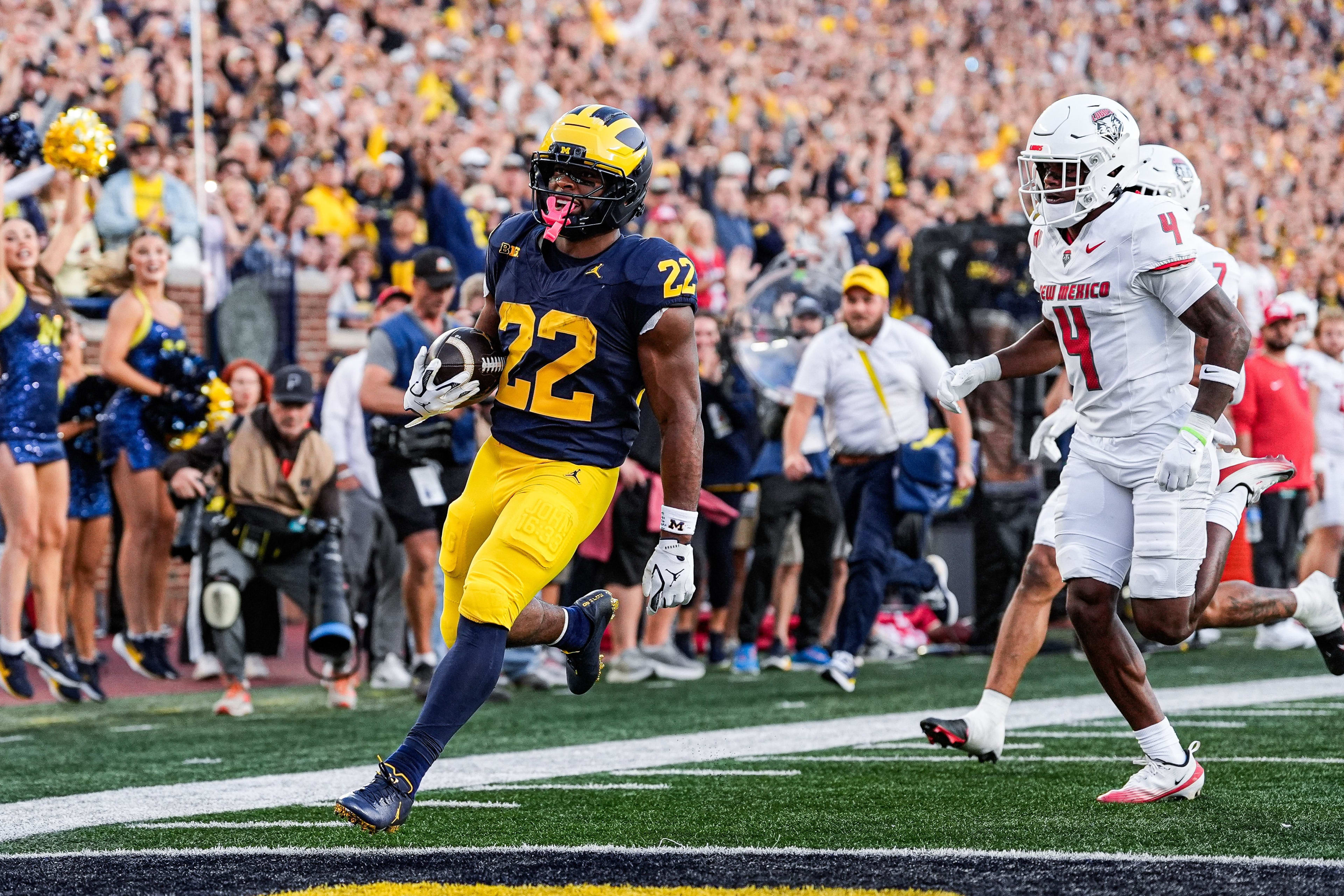 Michigan RB Justice Haynes looks fast on the field for the Wolverines ...
