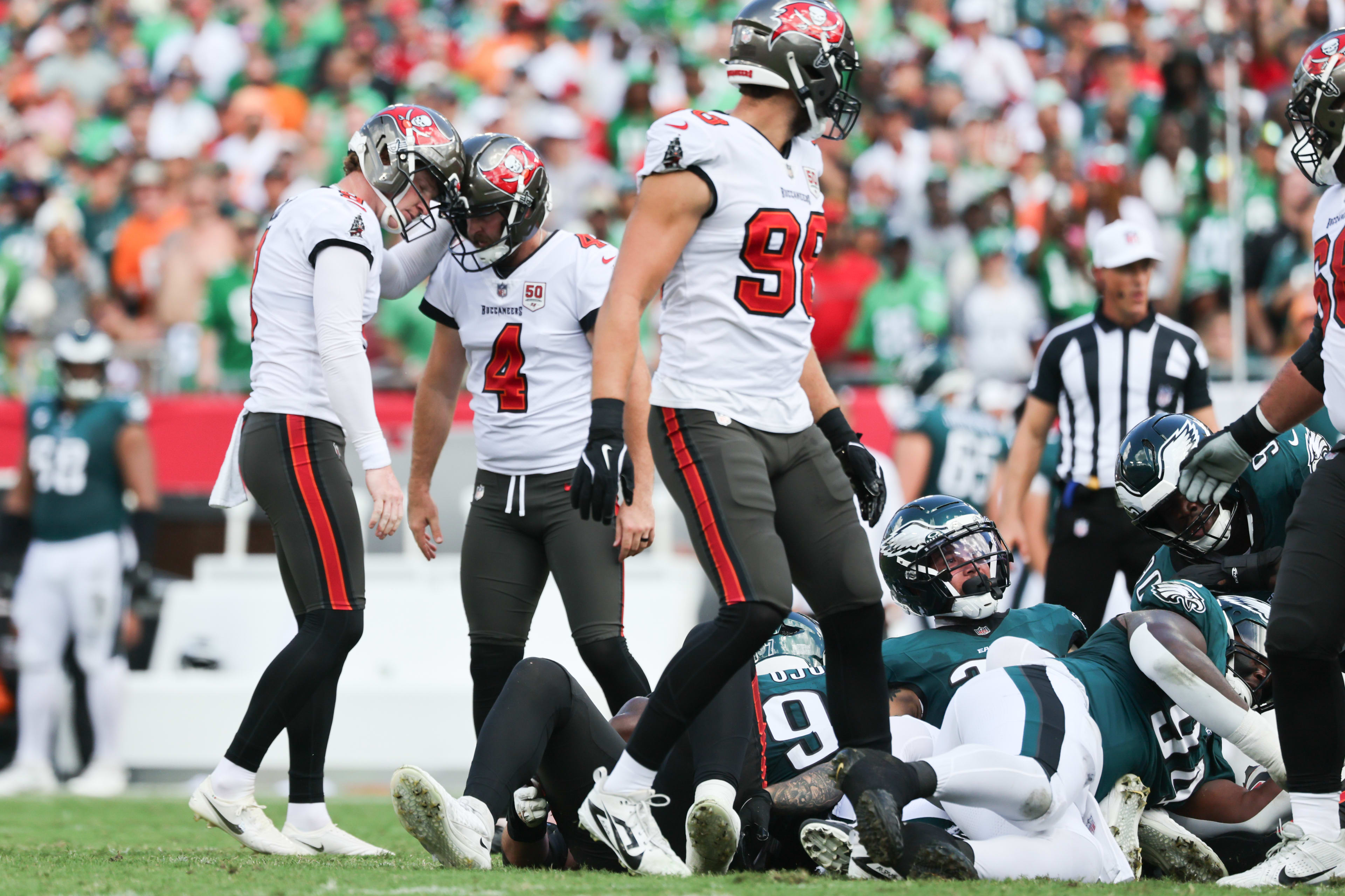 Bucs starter who was under the gun early in the season responds in the ...