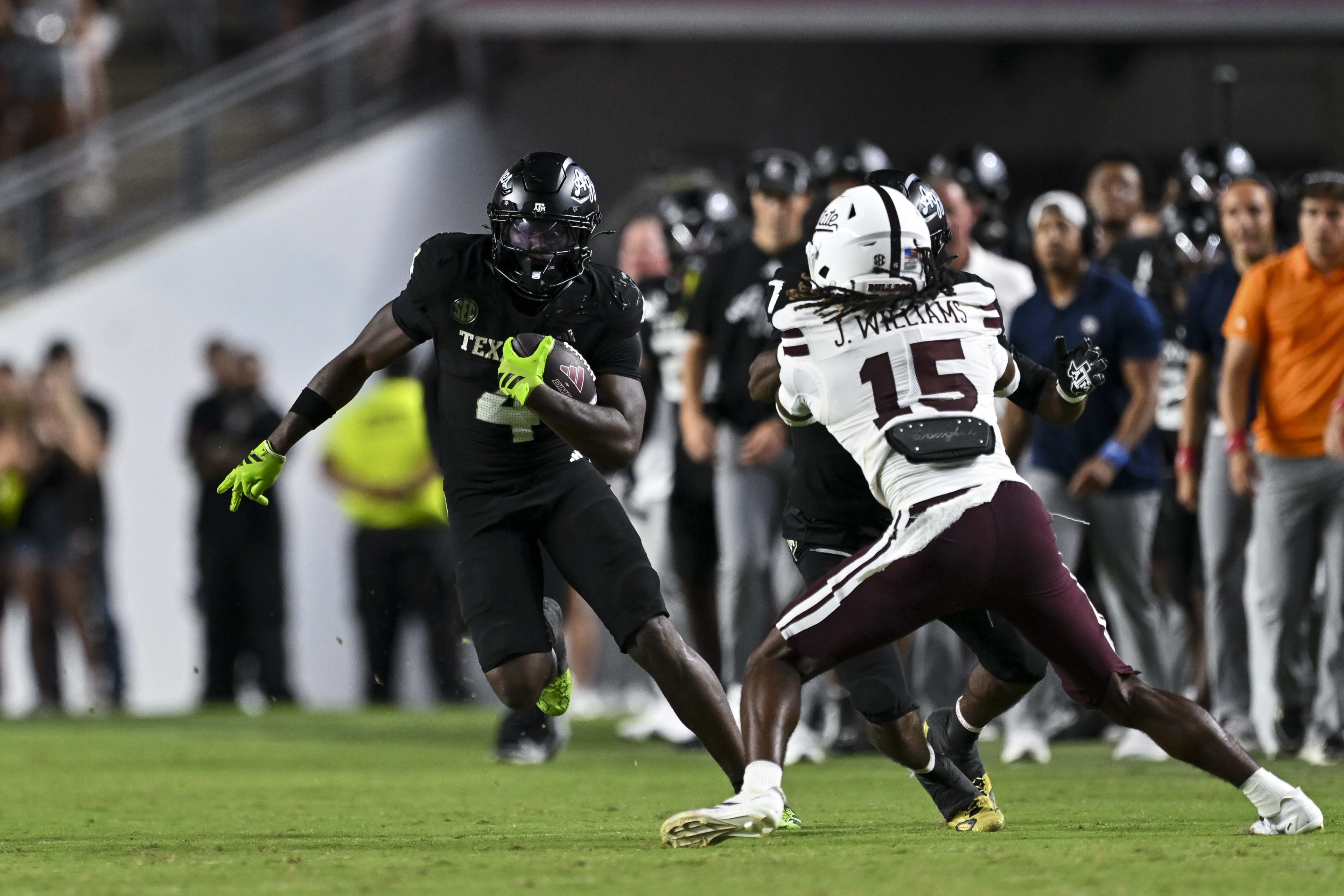 Texas A&M Aggies 'gonna win a lot of games' with newfound offensive ...