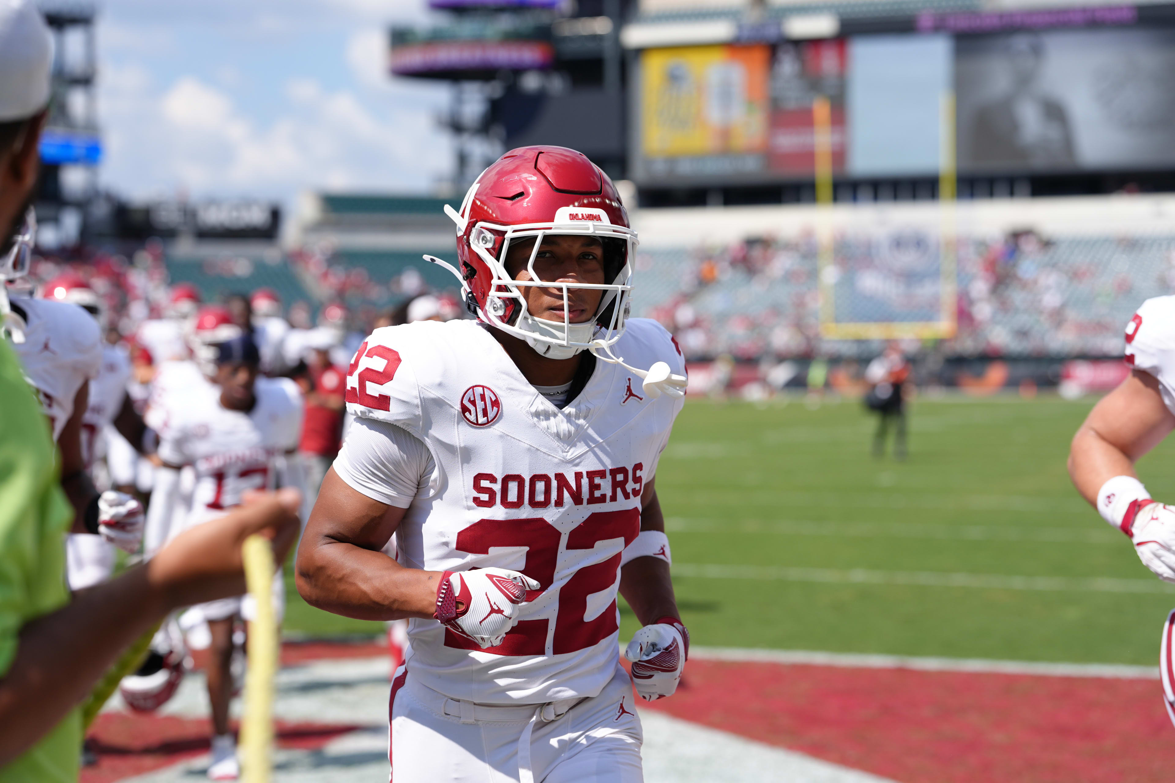 Oklahoma Sooners defensive back Peyton Bowen is asking the important ...