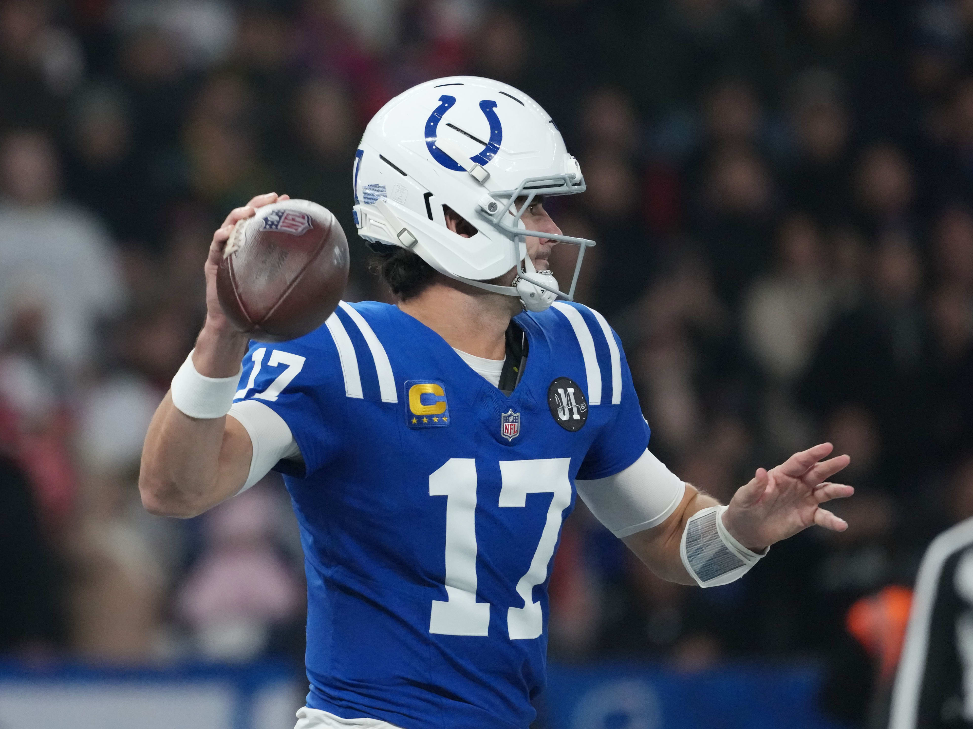 Chiefs take two steps forward and one step backward, Colts make ...