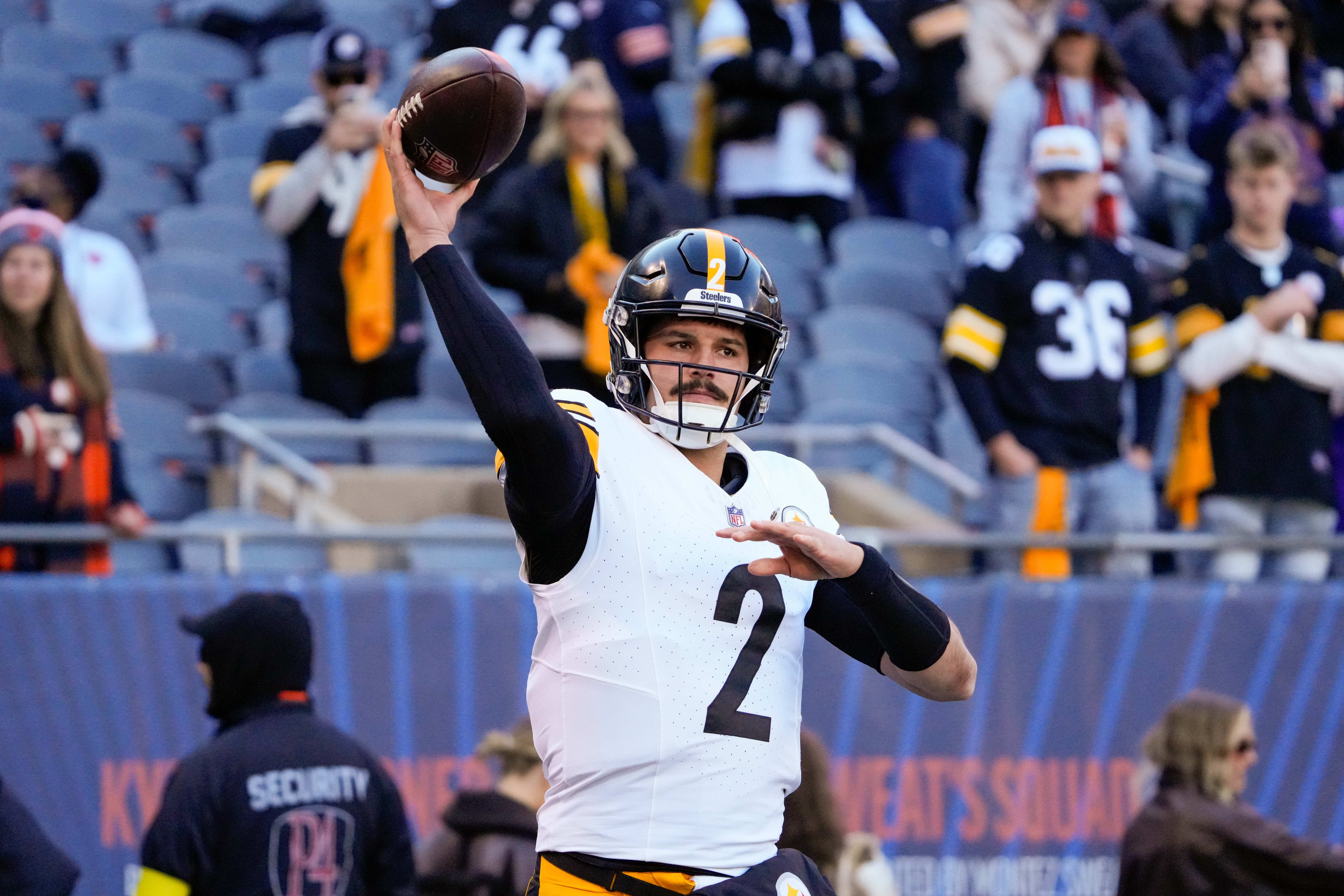 Steelers' playoff chances go from bad to worse following a collapse in ...