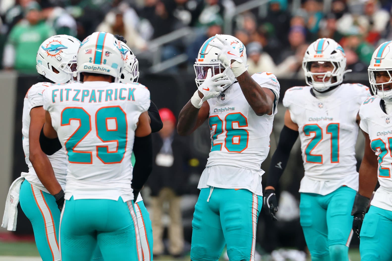 Dolphins assistant admits a critical flaw with this year's team that ...