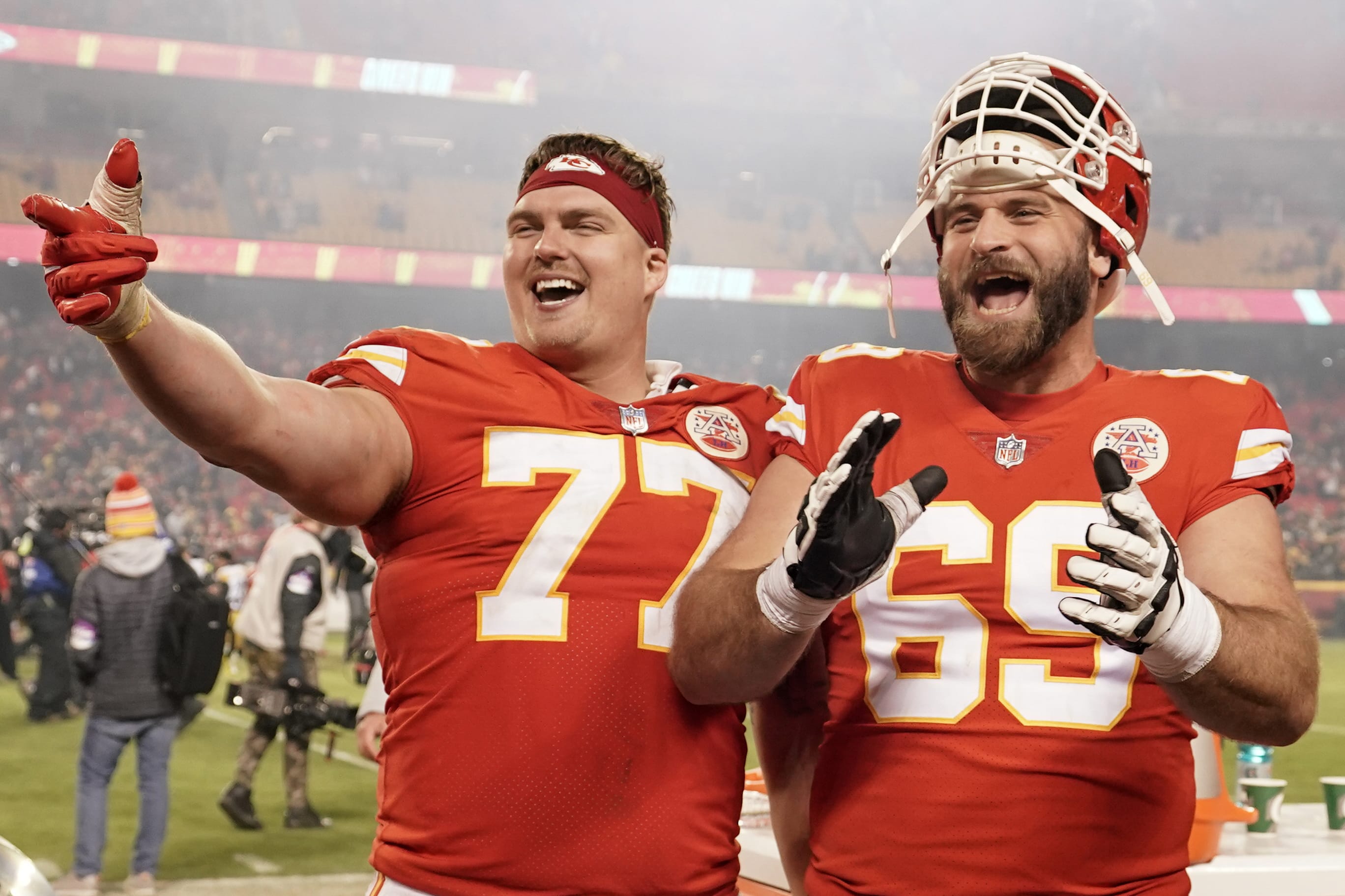 Former Kansas City Chiefs offensive lineman part of CBS Sports ...