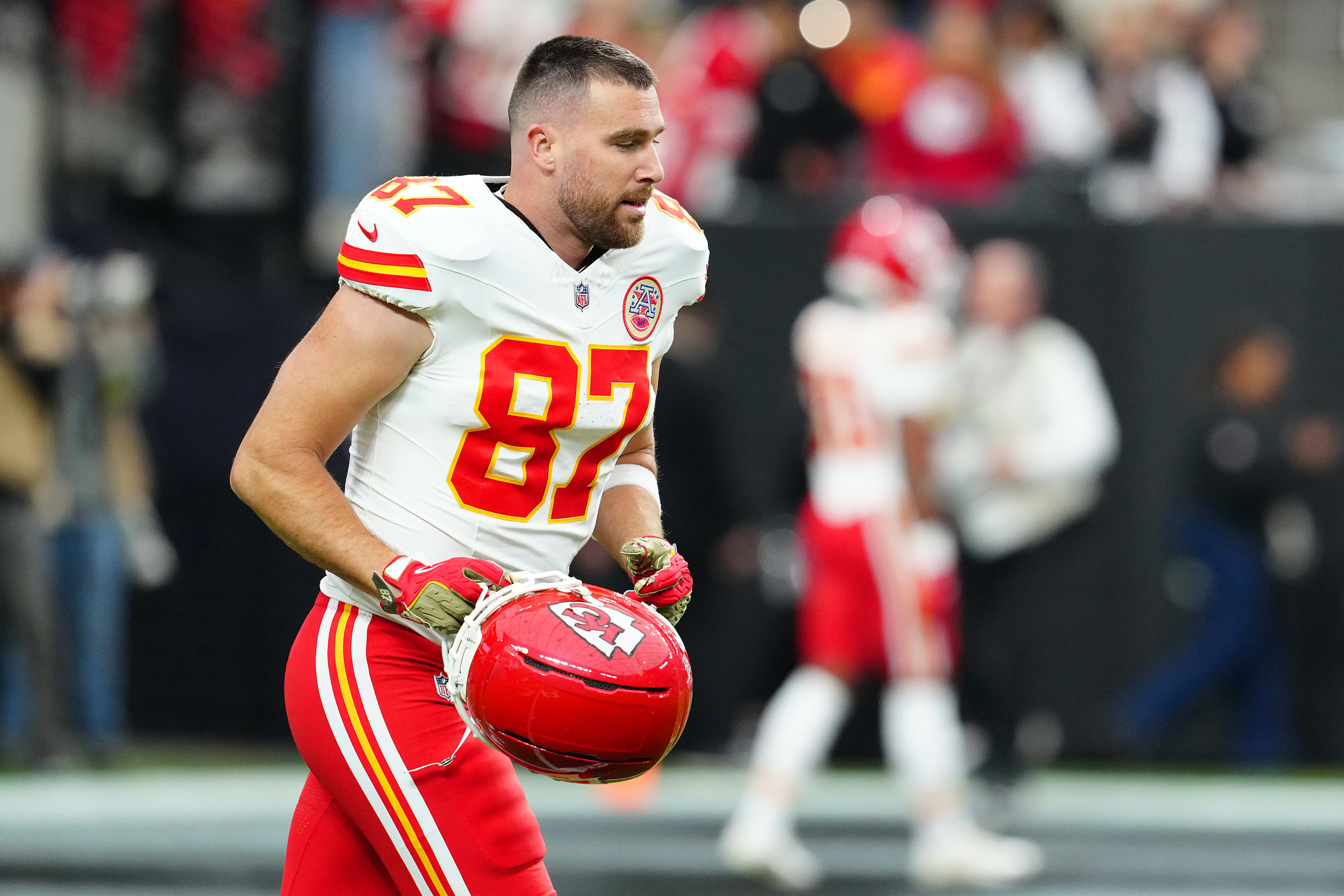 Kansas City Chiefs DT Chris Jones makes retirement prediction for TE ...