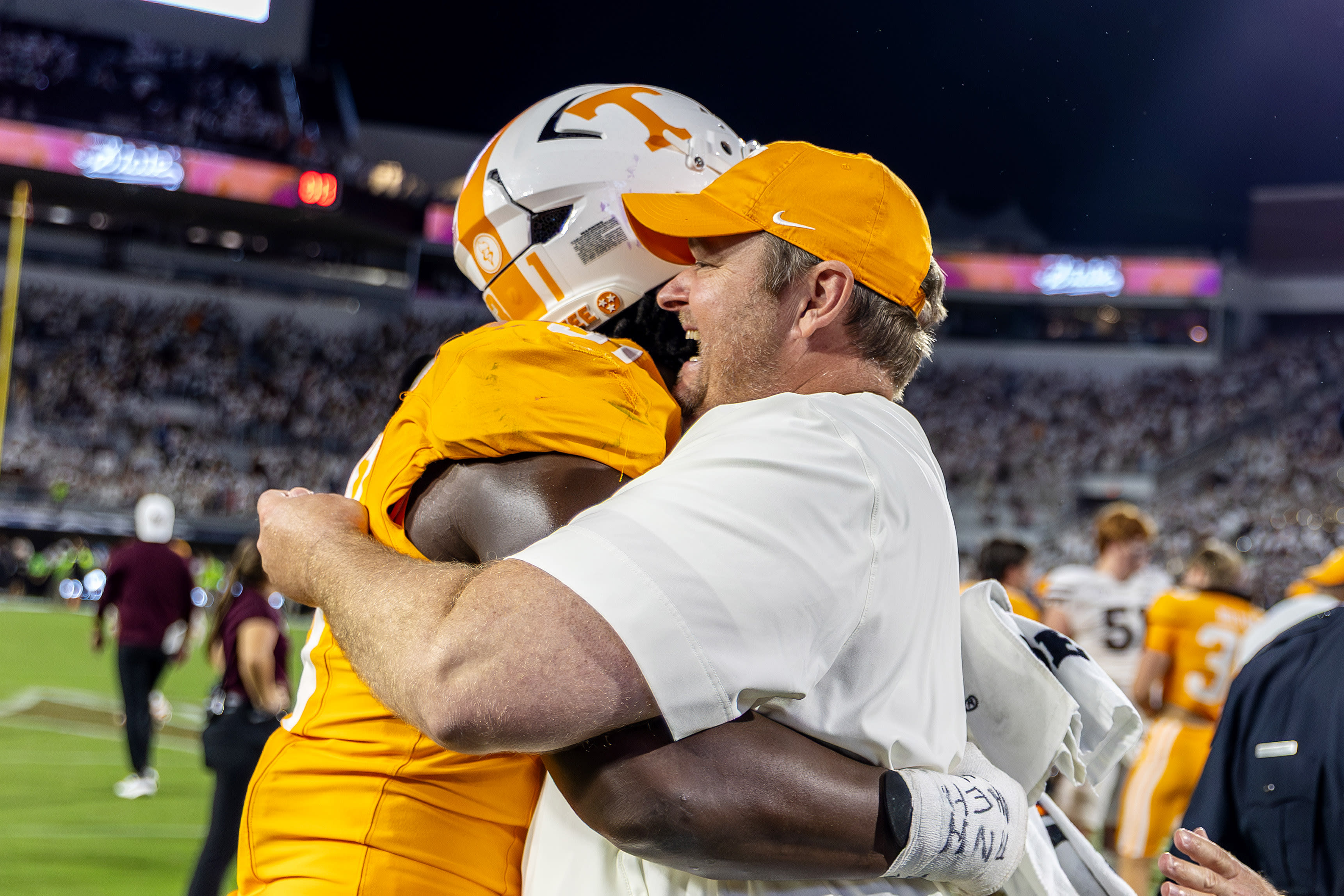 Tennessee sees another former player transfer to an SEC team on their ...