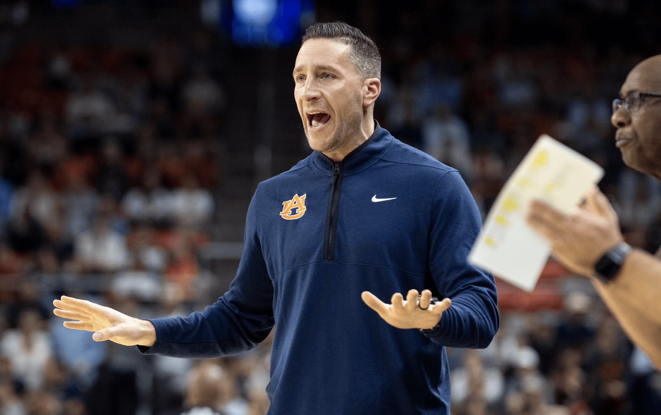 Vols fans are rolling their eyes at Auburn head coach Steve Pearl's ...