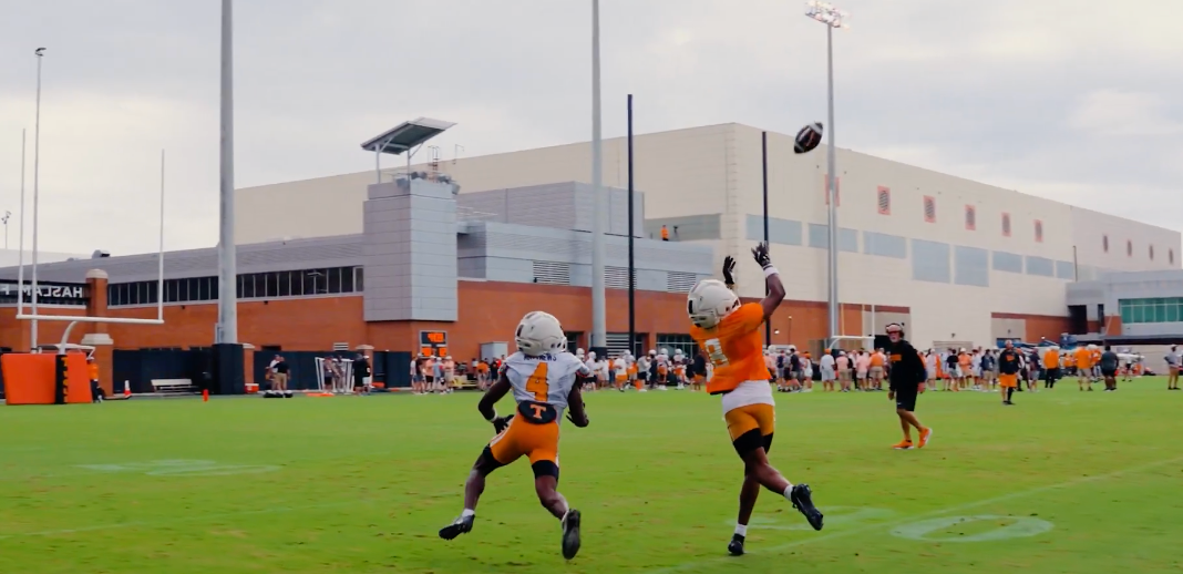 Tennessee football social media account goes viral for trying to hide ...